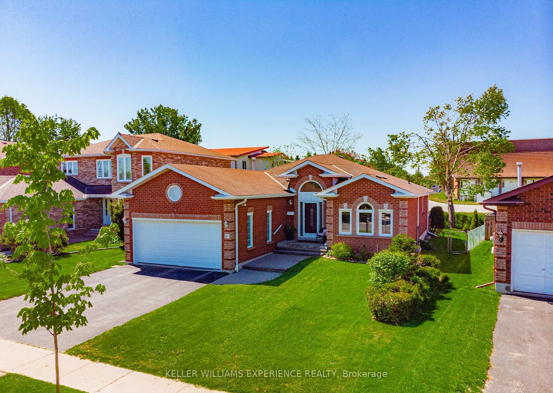 85 Arthur Avenue, Barrie, ON L4M 6H6