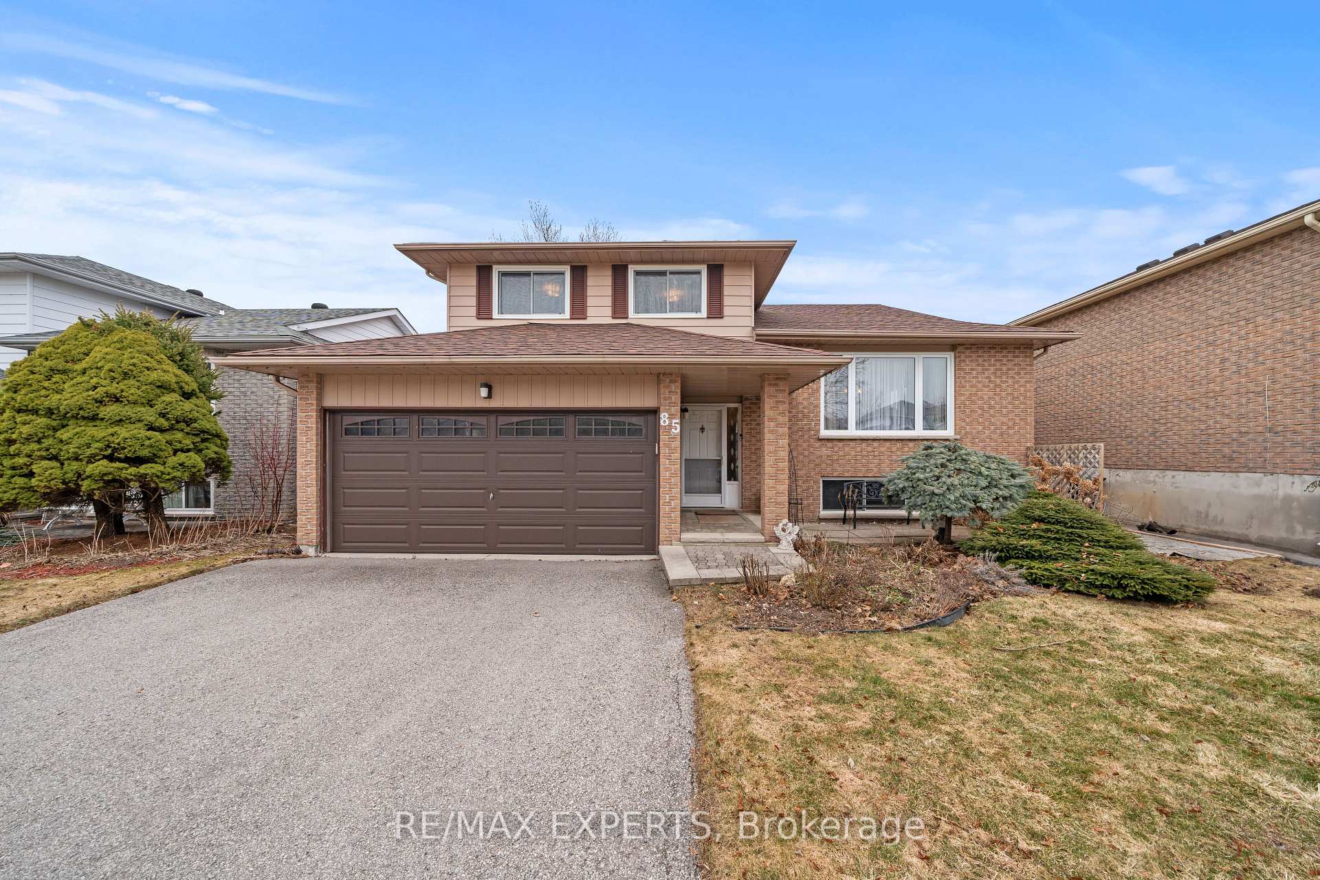 85 Crown Crescent, Bradford West Gwillimbury, ON L3Z 2M2