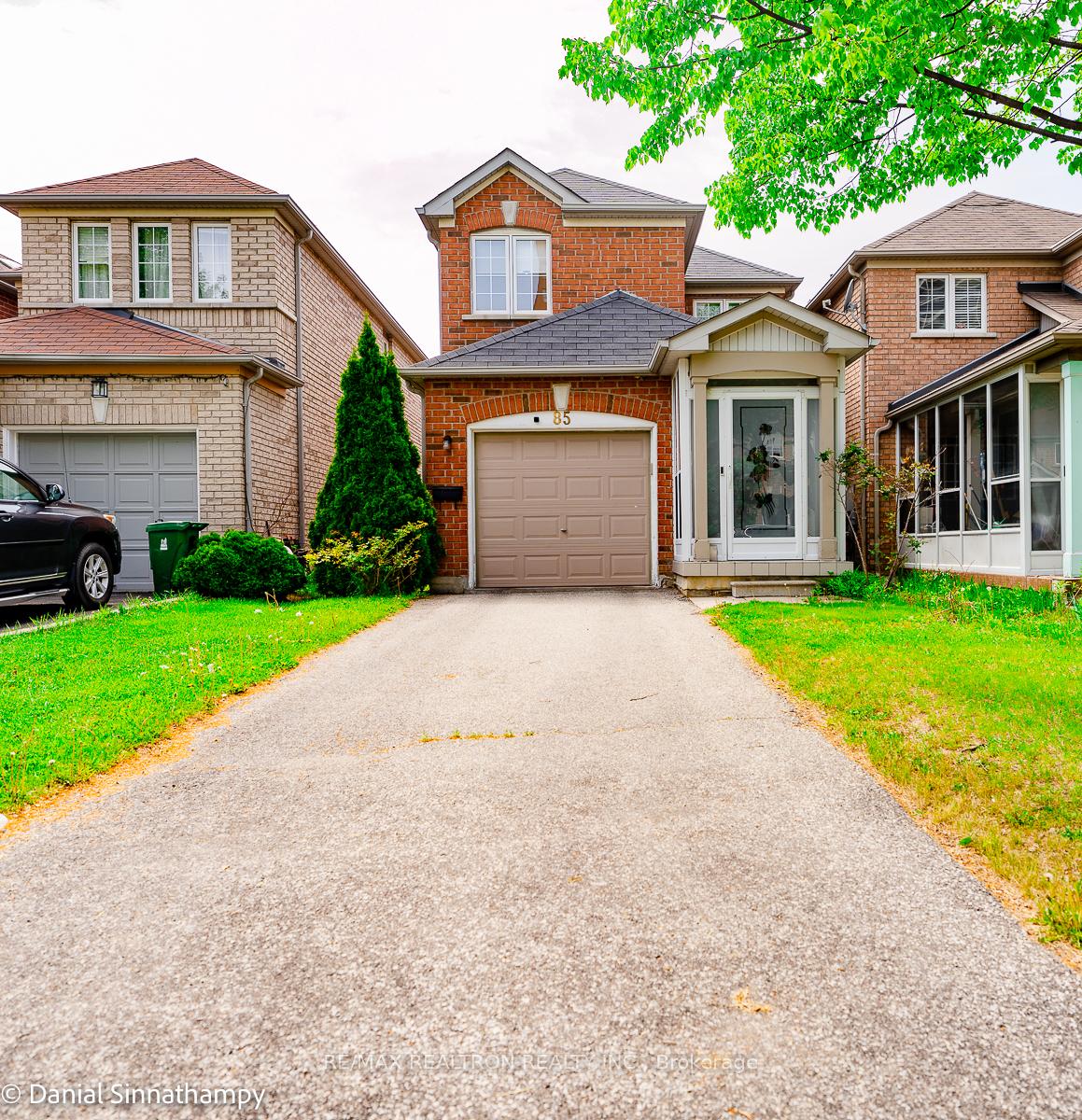 85 HIGHHILL Drive, Toronto, ON M1T 1N8