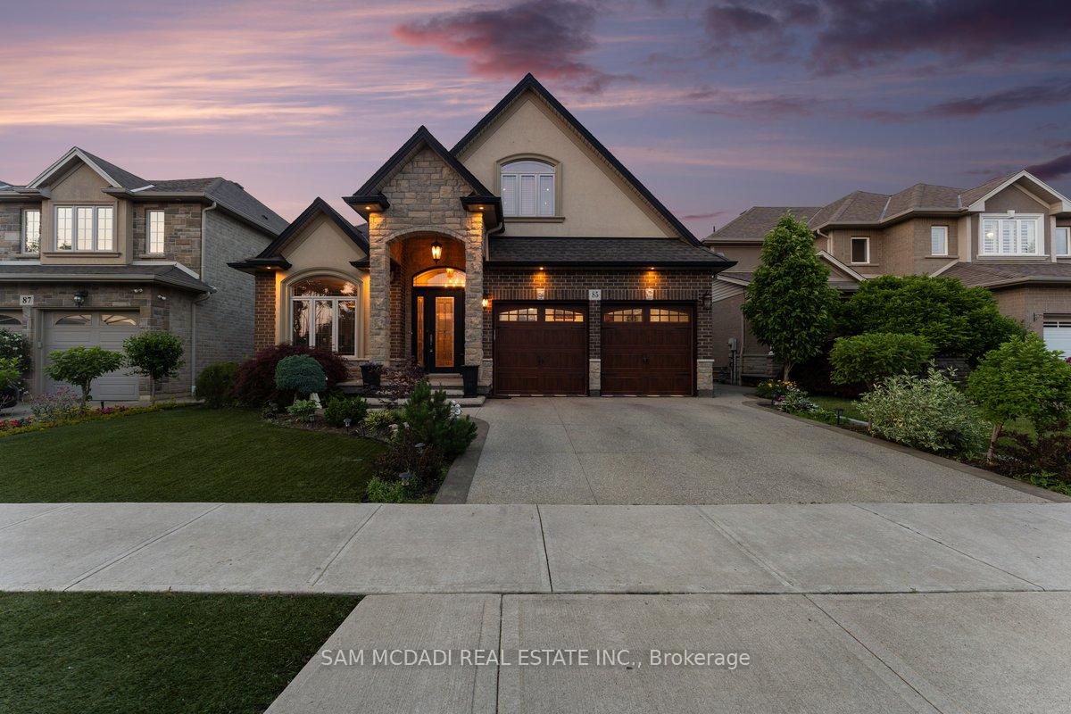 85 Hillcroft Drive, Hamilton, ON L8J 3W9
