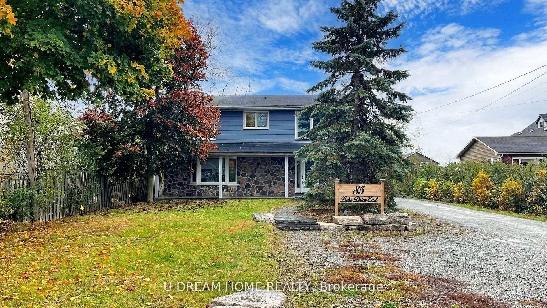 85 Lake Drive E, Georgina, ON L4P 3E9
