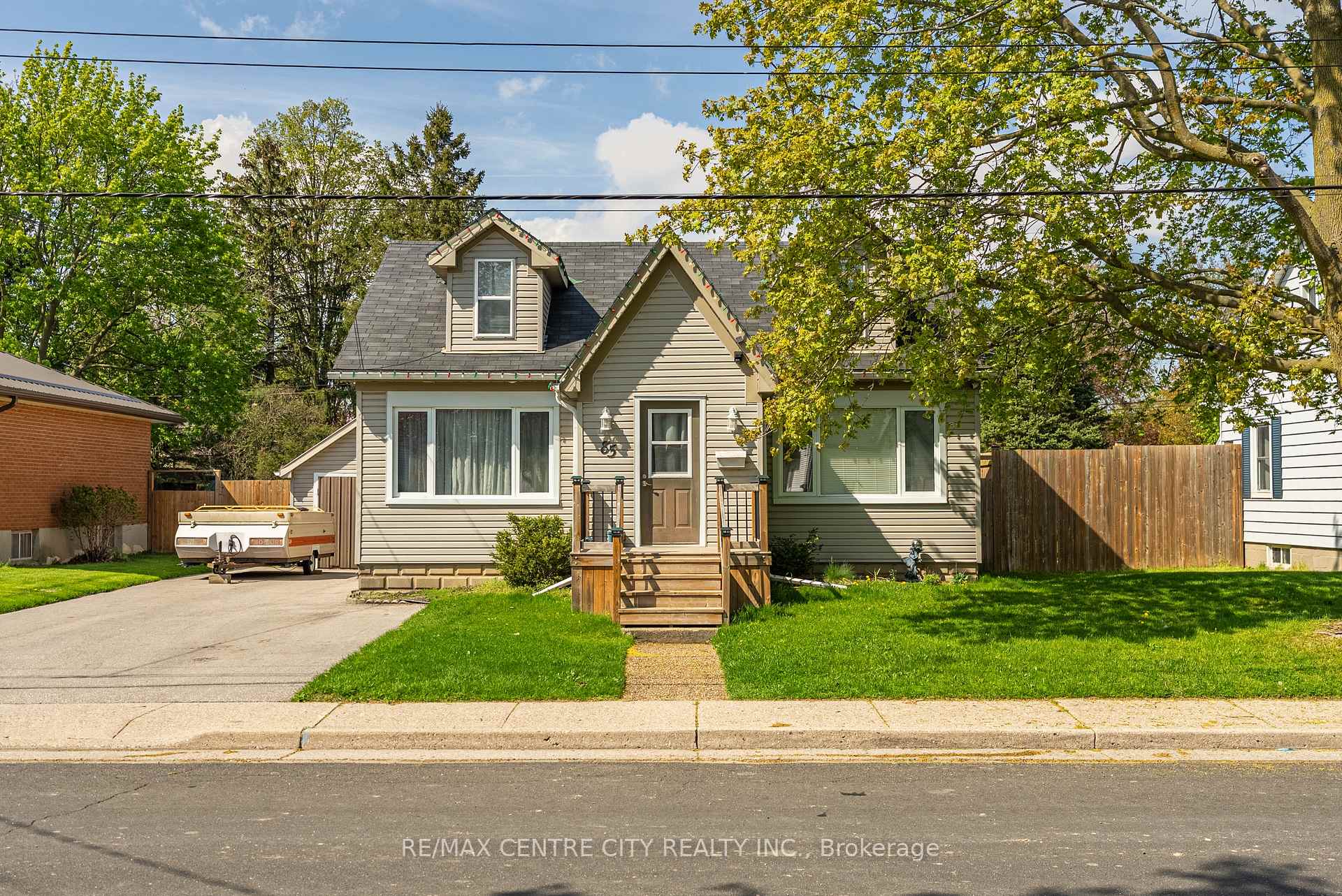 85 Pine Street E, Aylmer, ON N5H 1N4