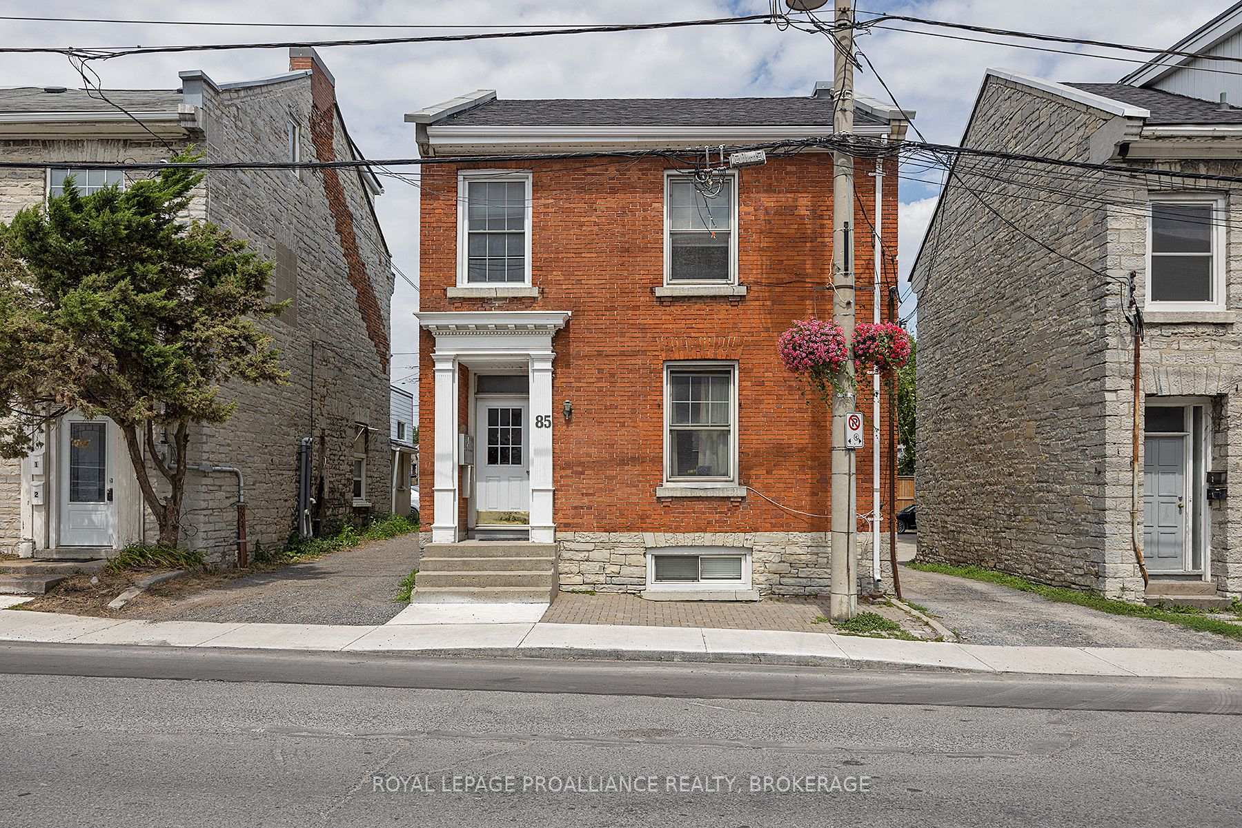 85 QUEEN Street, Kingston, ON K7K 1A5
