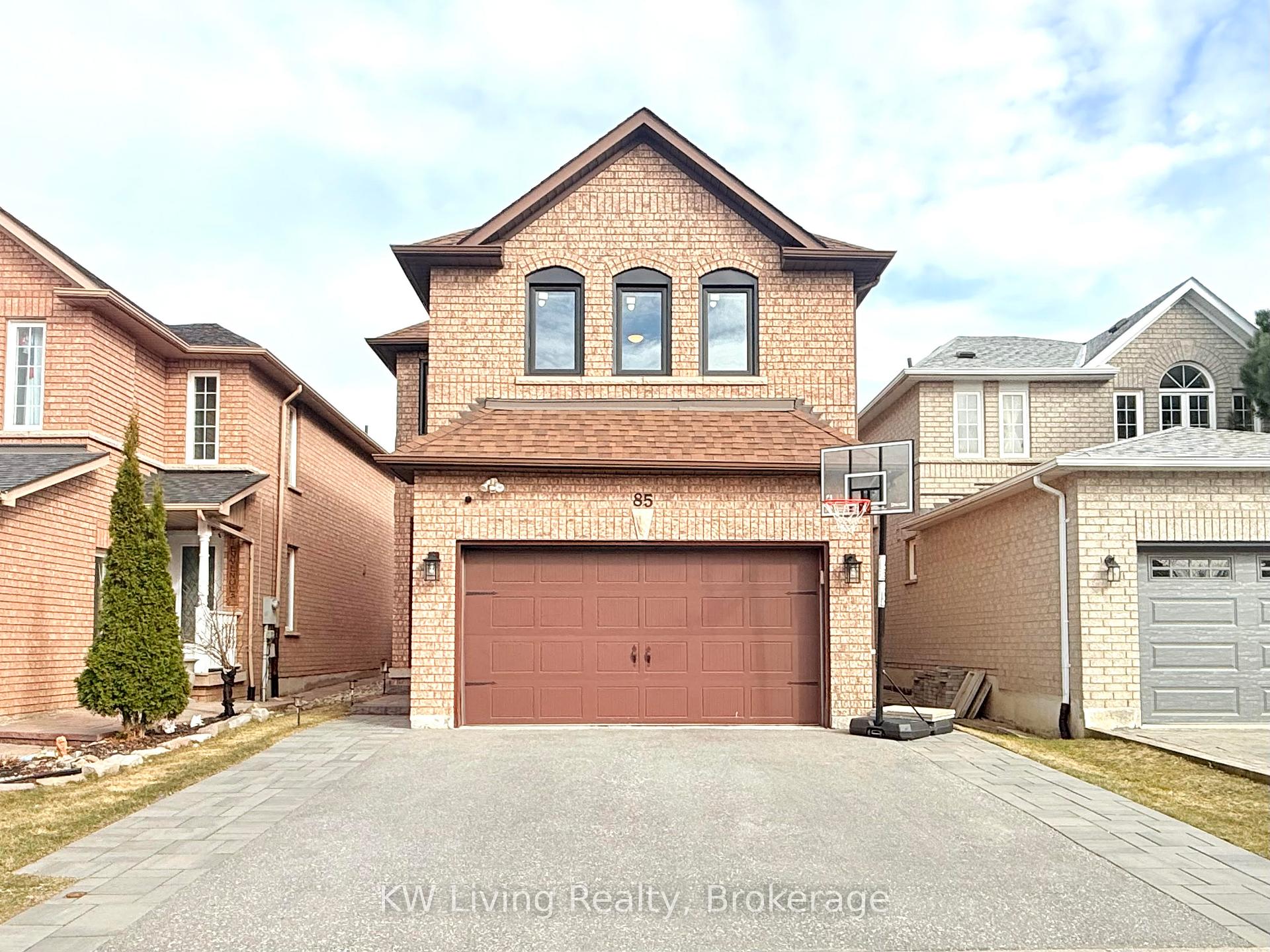 85 Woodhaven Crescent, Richmond Hill, ON L4E 3T3