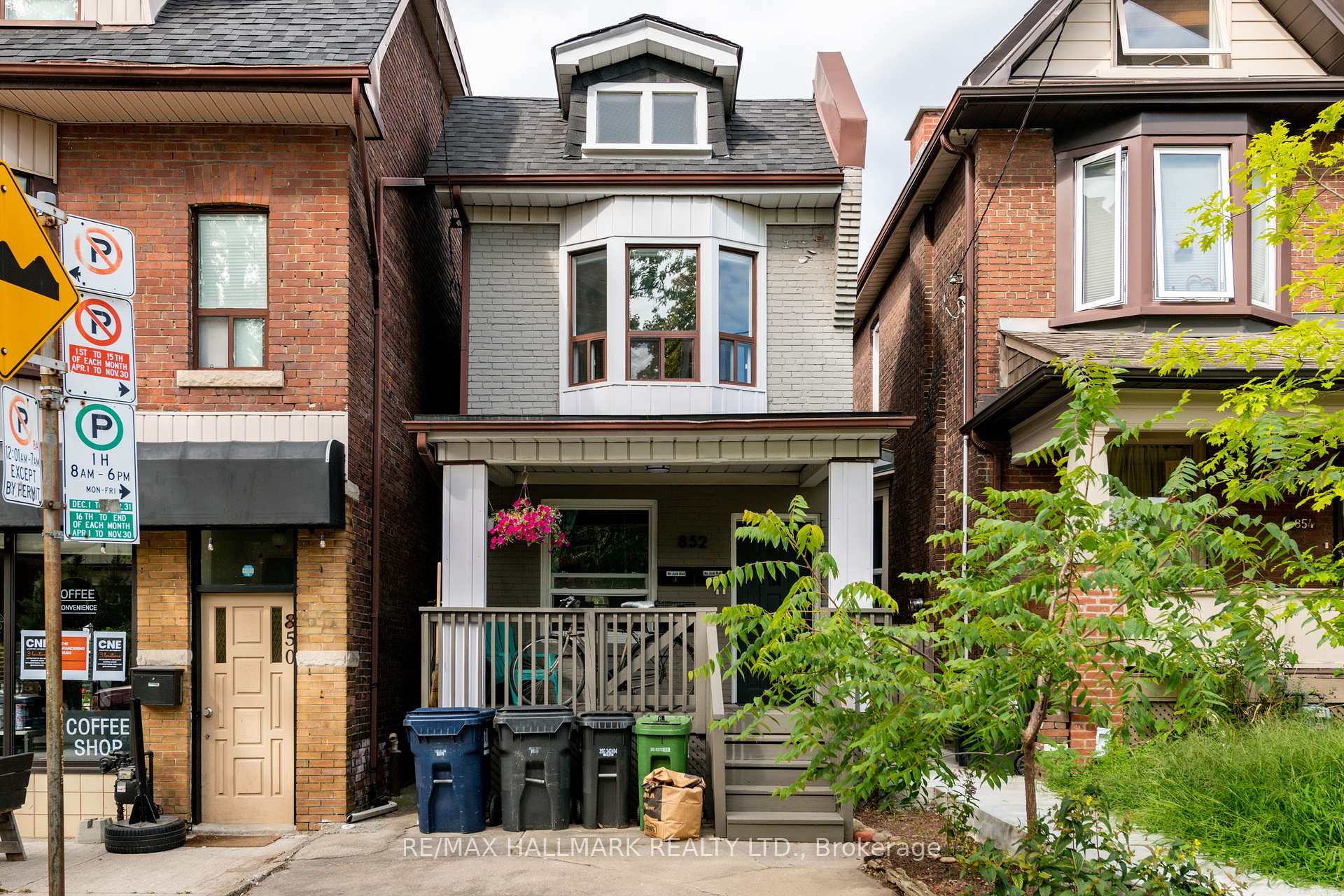 852 Carlaw Avenue, Toronto, ON M4K 3L3