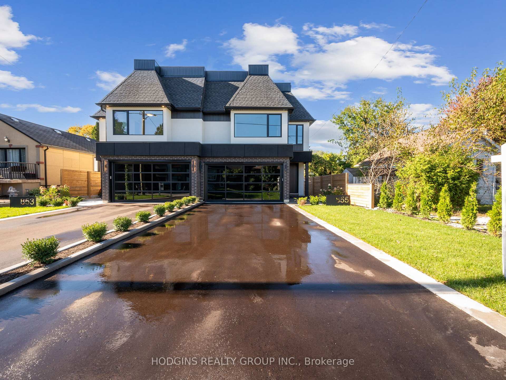 855 Tenth Street, Mississauga, ON L5E 1S7