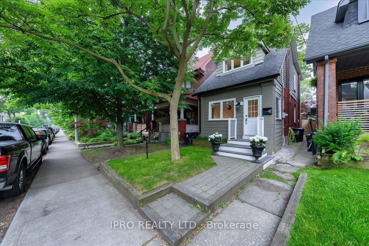 86 Bertmount Avenue, Toronto, ON M4M 2X9