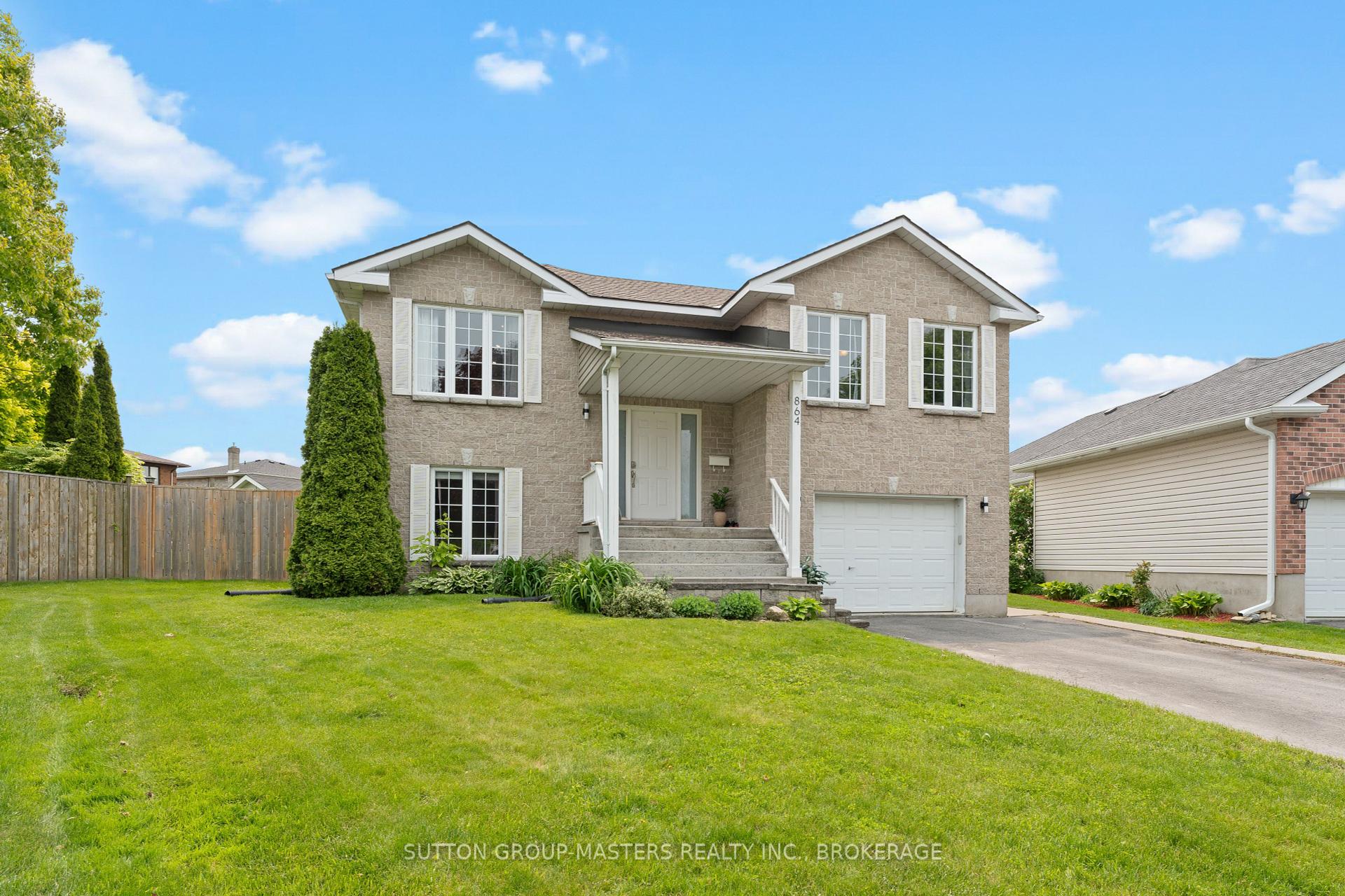 864 Ringstead Street, Kingston, ON K7M 9A3