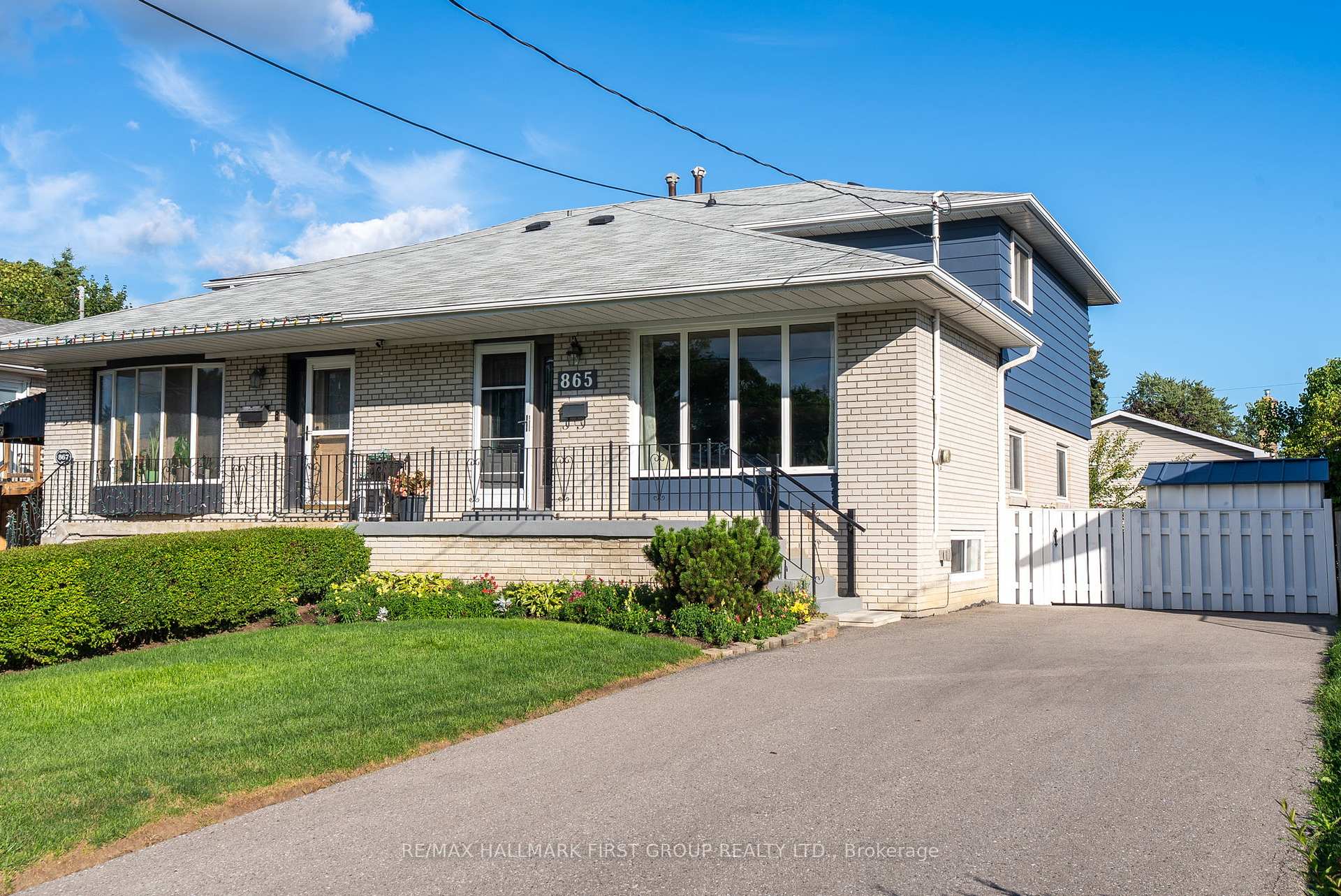 865 Marinet Crescent, Pickering, ON L1W 2M2