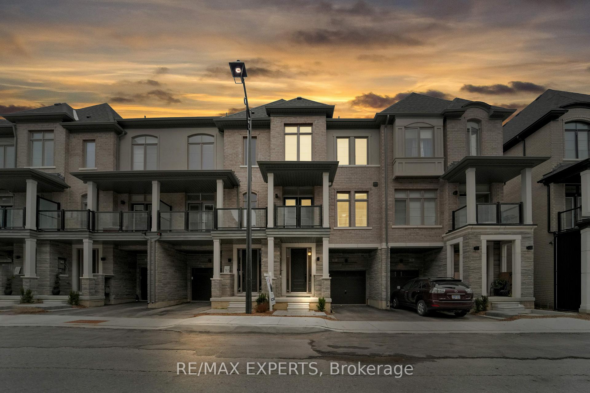 87 De La Roche Drive, Vaughan, ON L4L 1A6