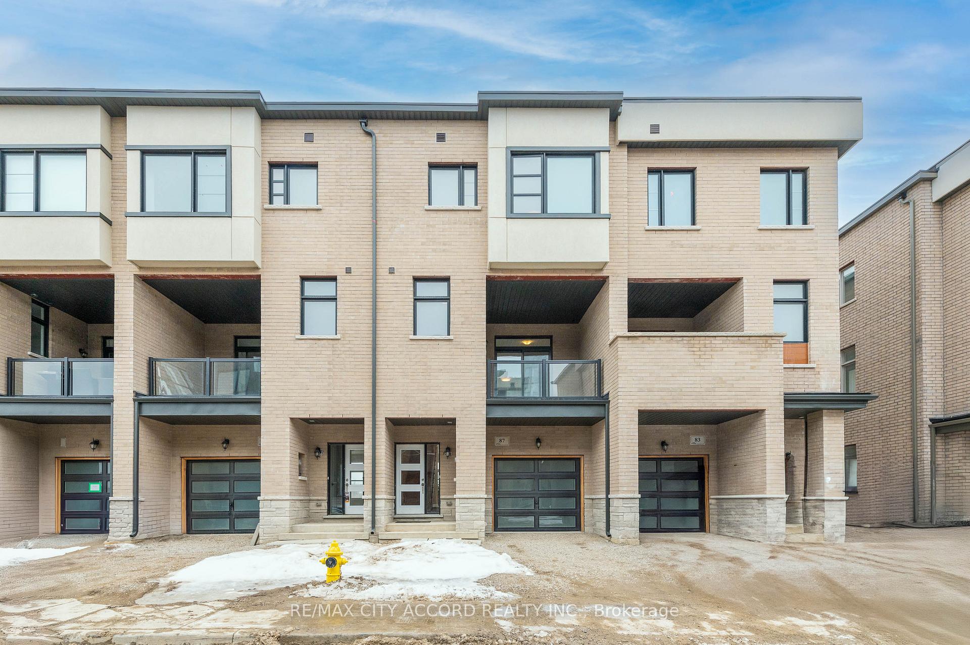 87 Inverary Crescent, Vaughan, ON L4L 1A7