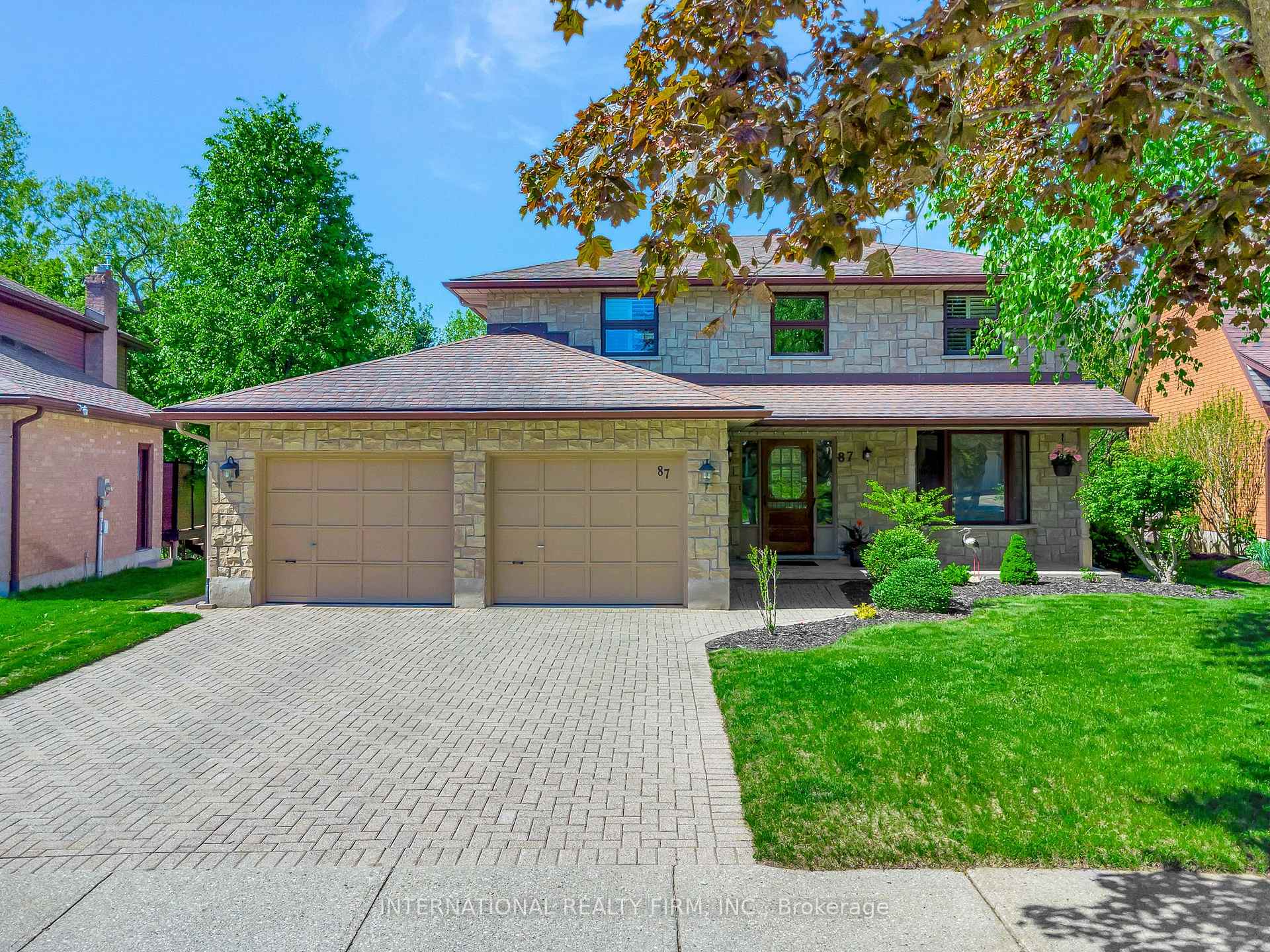 87 Maxwell Drive, Kitchener, ON N2R 1A5