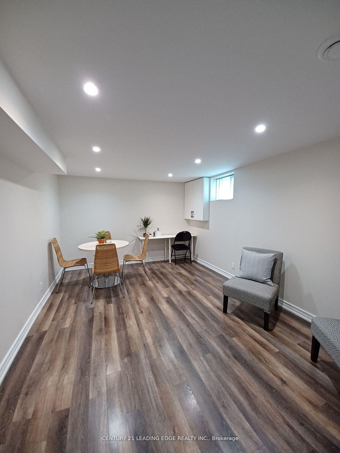 BSMT - 87 Pinemore Crescent, Toronto, ON M3A 1W5