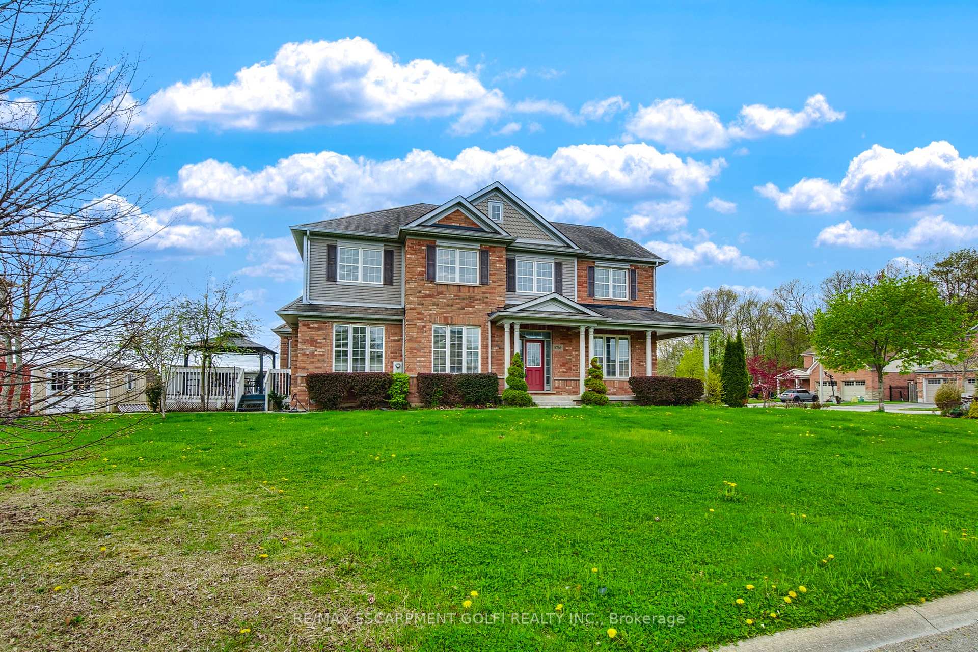 8760 Milomir Street, Niagara Falls, ON L2H 0C6