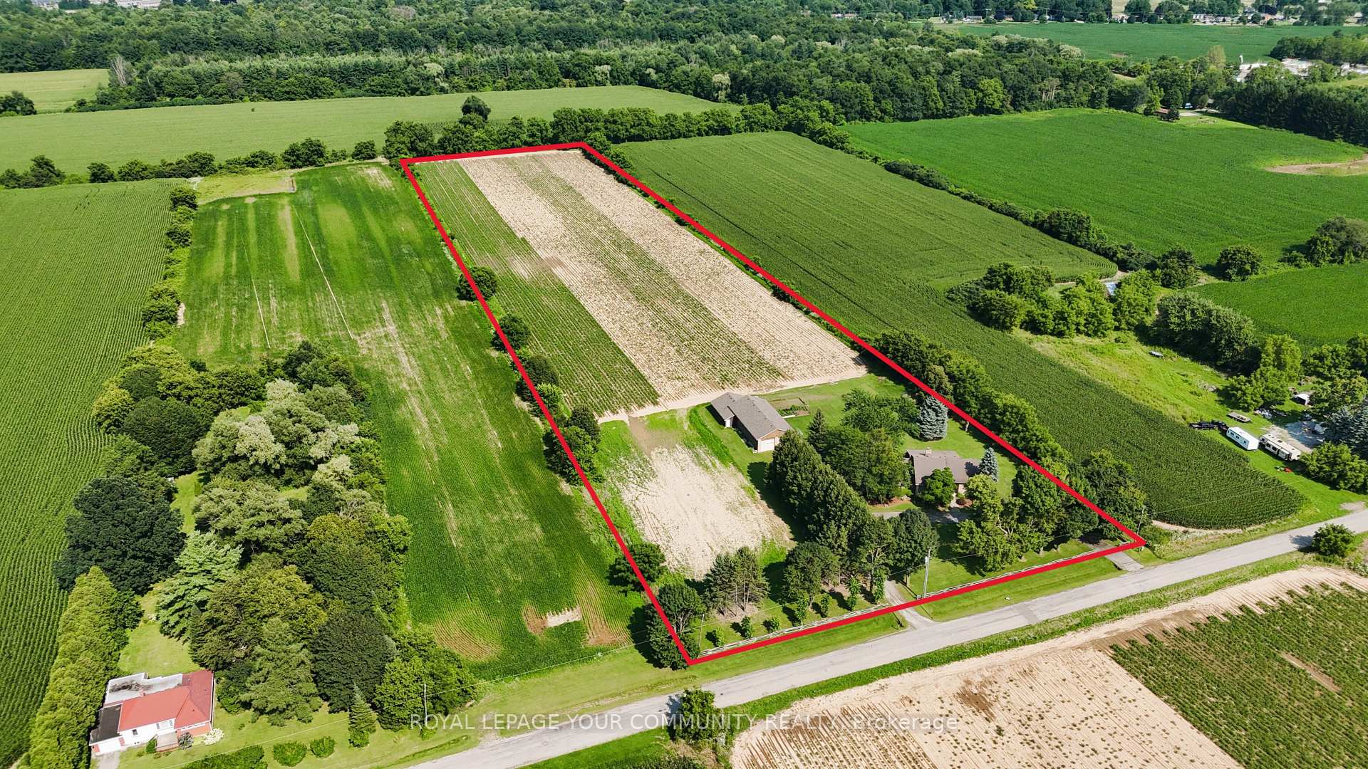 879 Smith Road, Hamilton, ON L9G 3L1