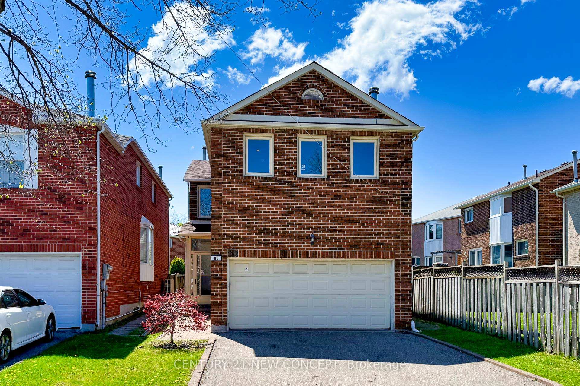 88 Bradbeer Crescent, Vaughan, ON L4J 5N1