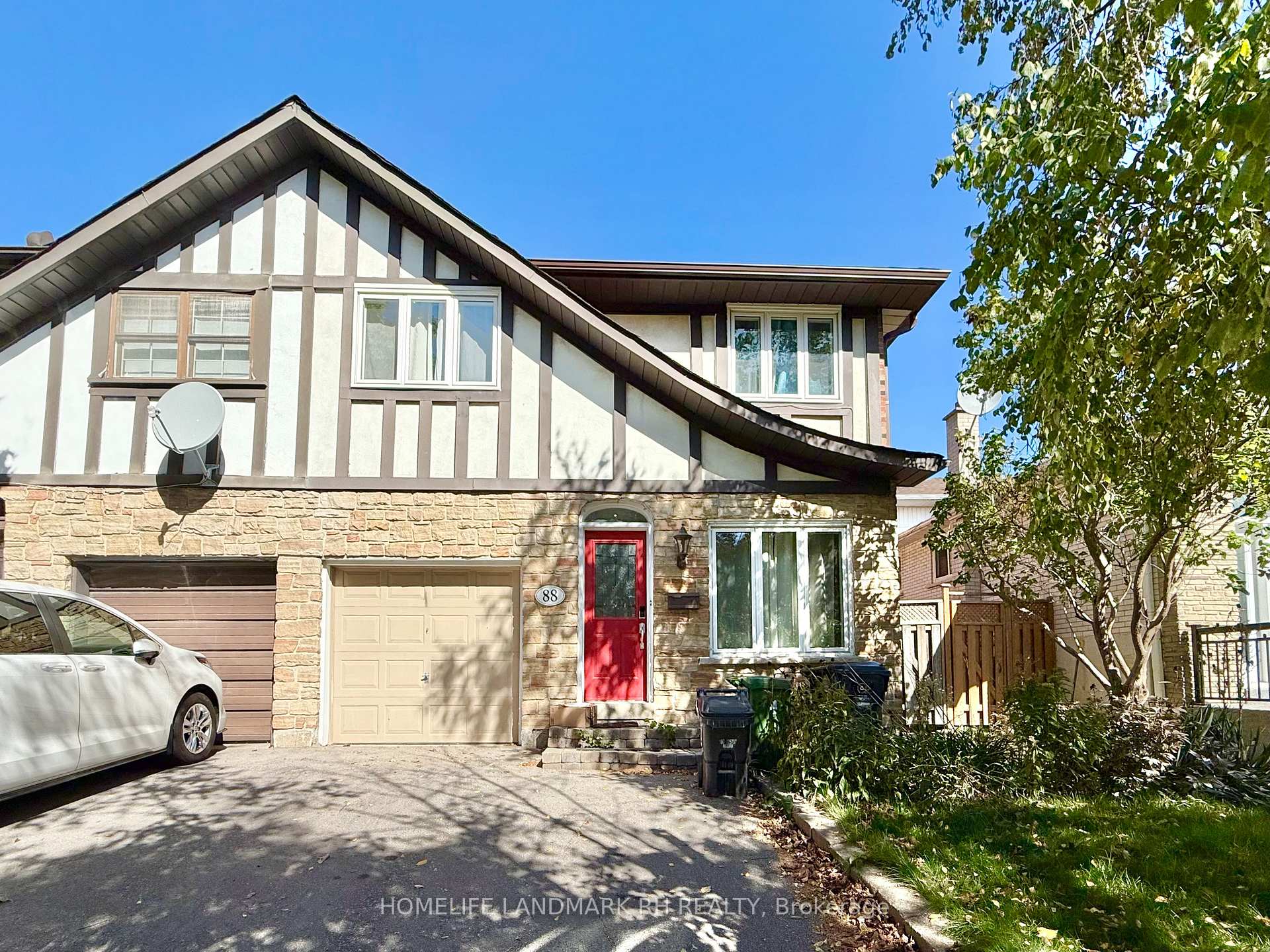 88 Chipwood Crescent, Toronto, ON M2J 3X7