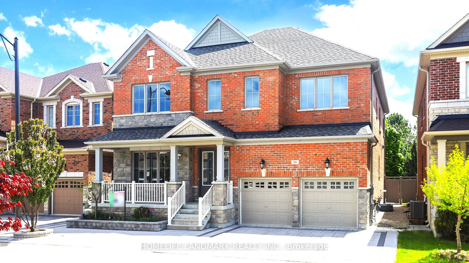 88 Match Point Court, Aurora, ON L4G 3J1