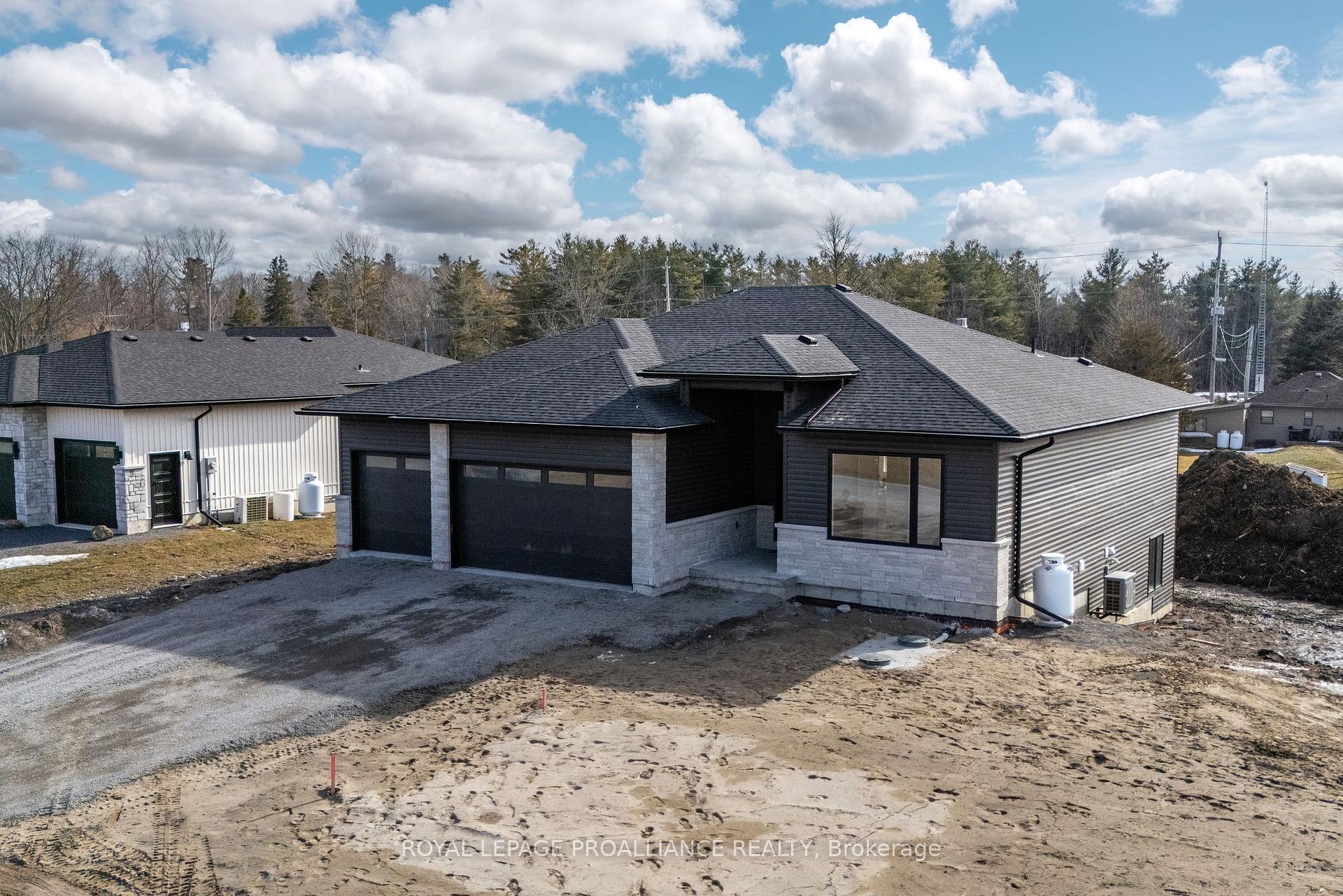 88 Michael's Way, Prince Edward County, ON K0K 1L0