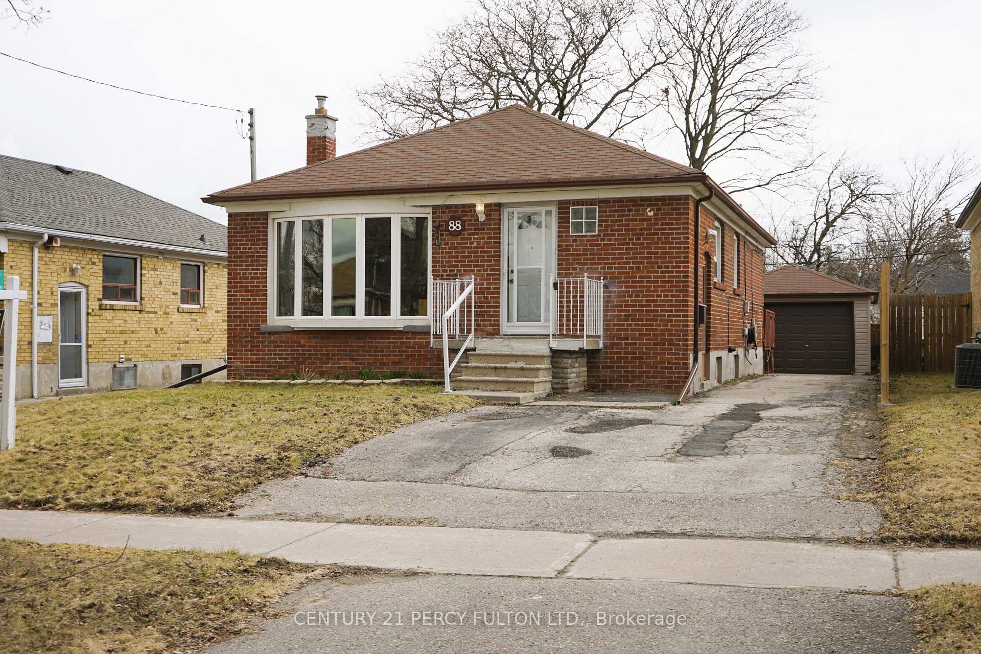 88 Southampton Drive, Toronto, ON M1K 4V7