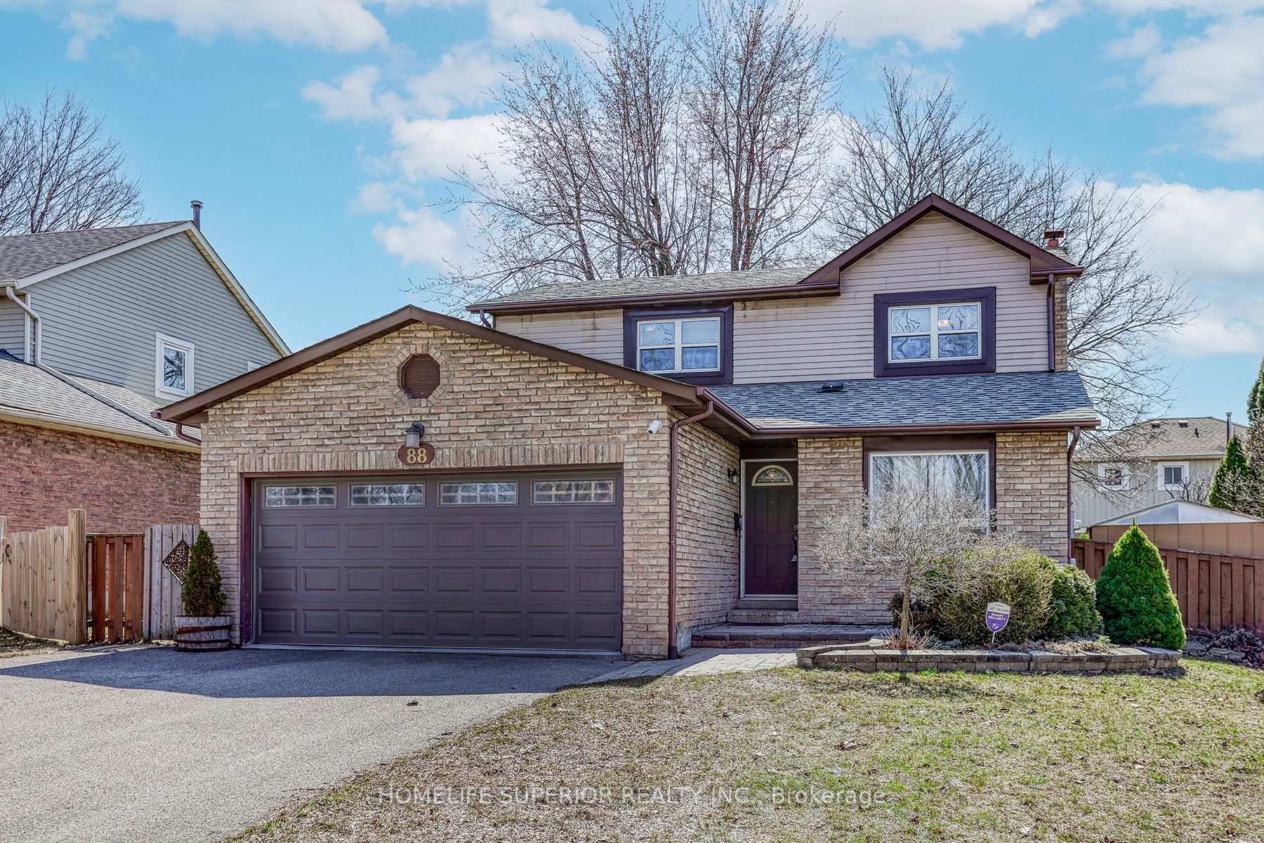 88 Vanessa Place, Whitby, ON L1N 6T3