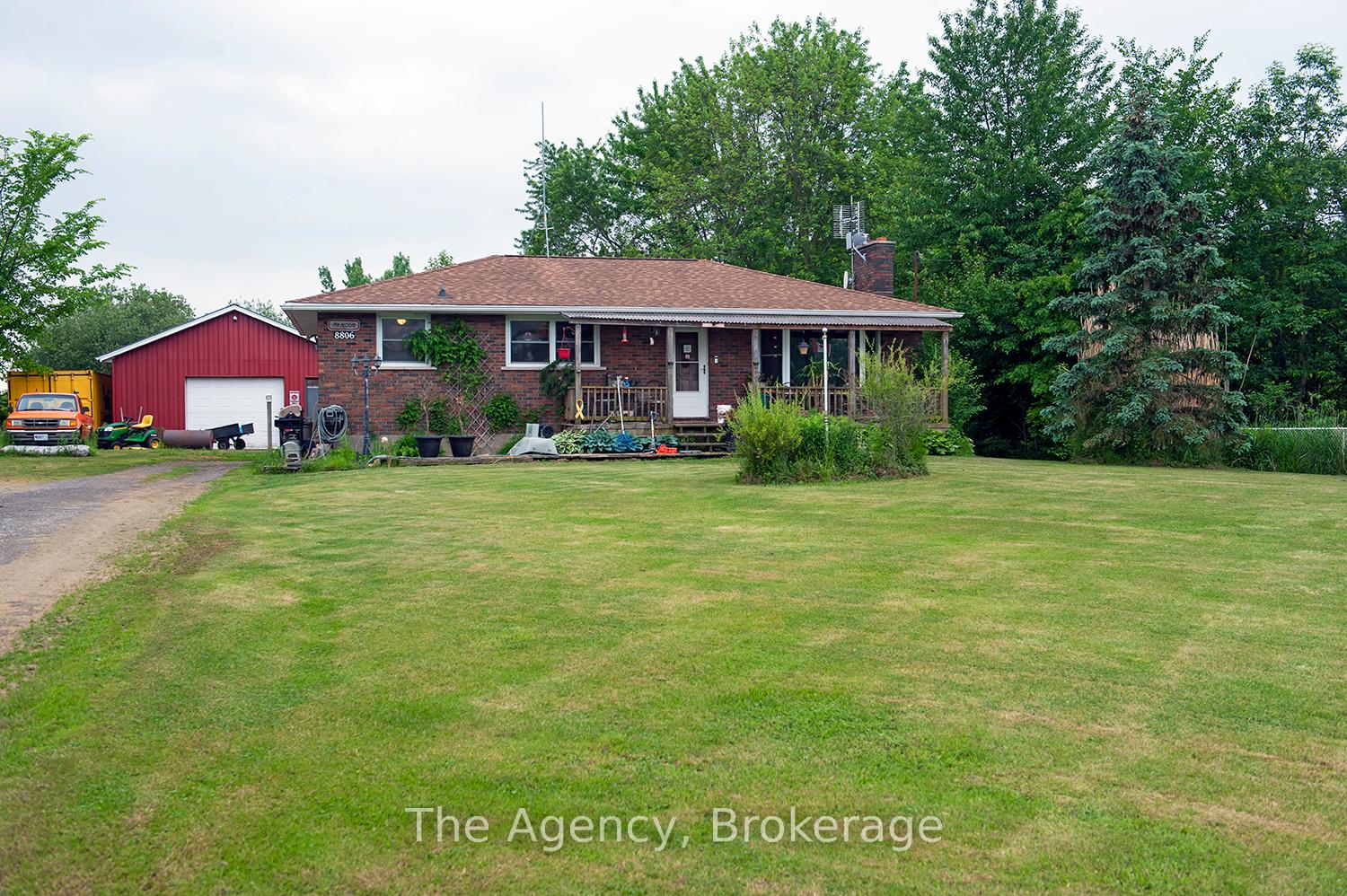 8806 Netherby Road, Niagara Falls, ON L3B 5N7