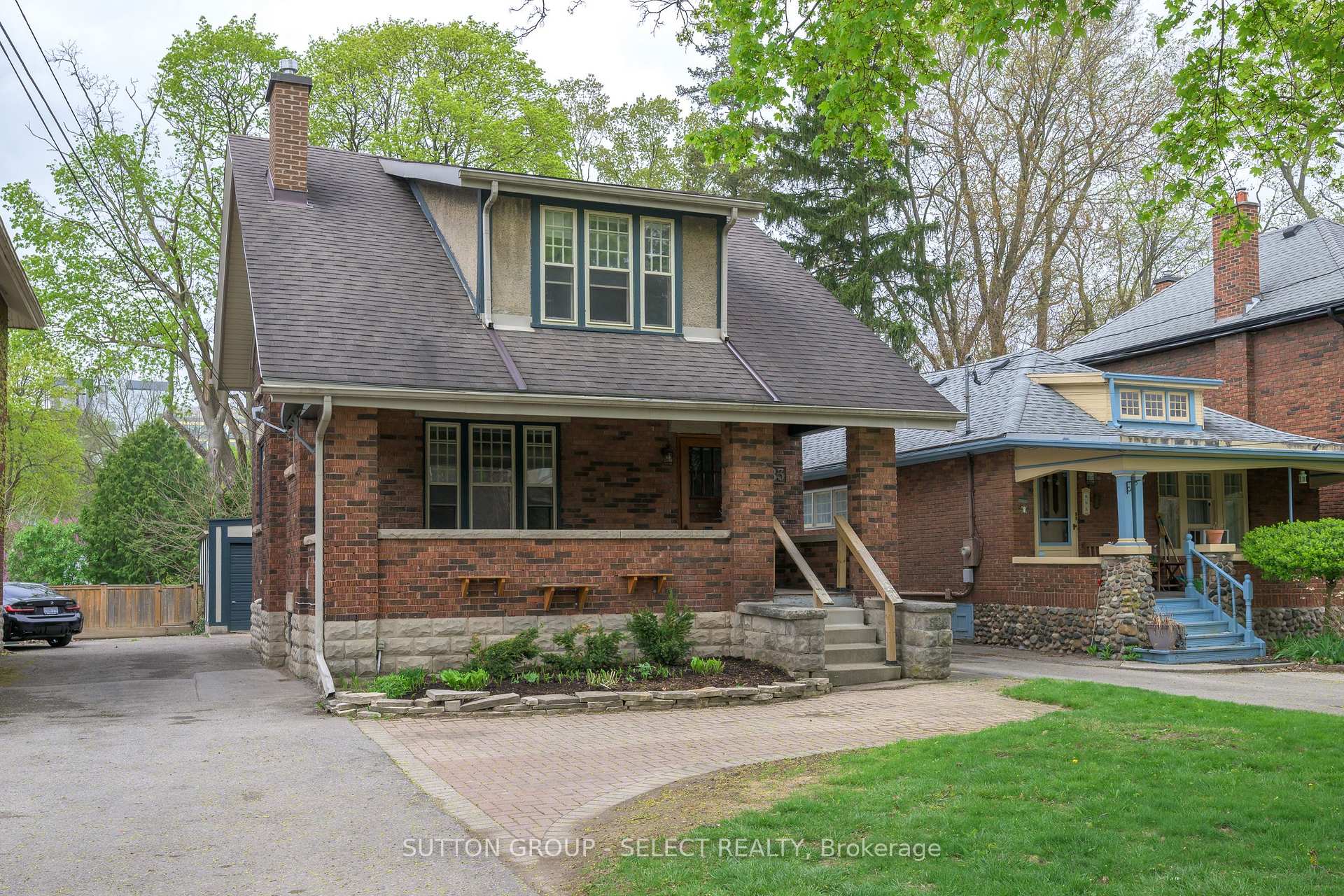 883 WATERLOO Street, London East, ON N6A 3W8