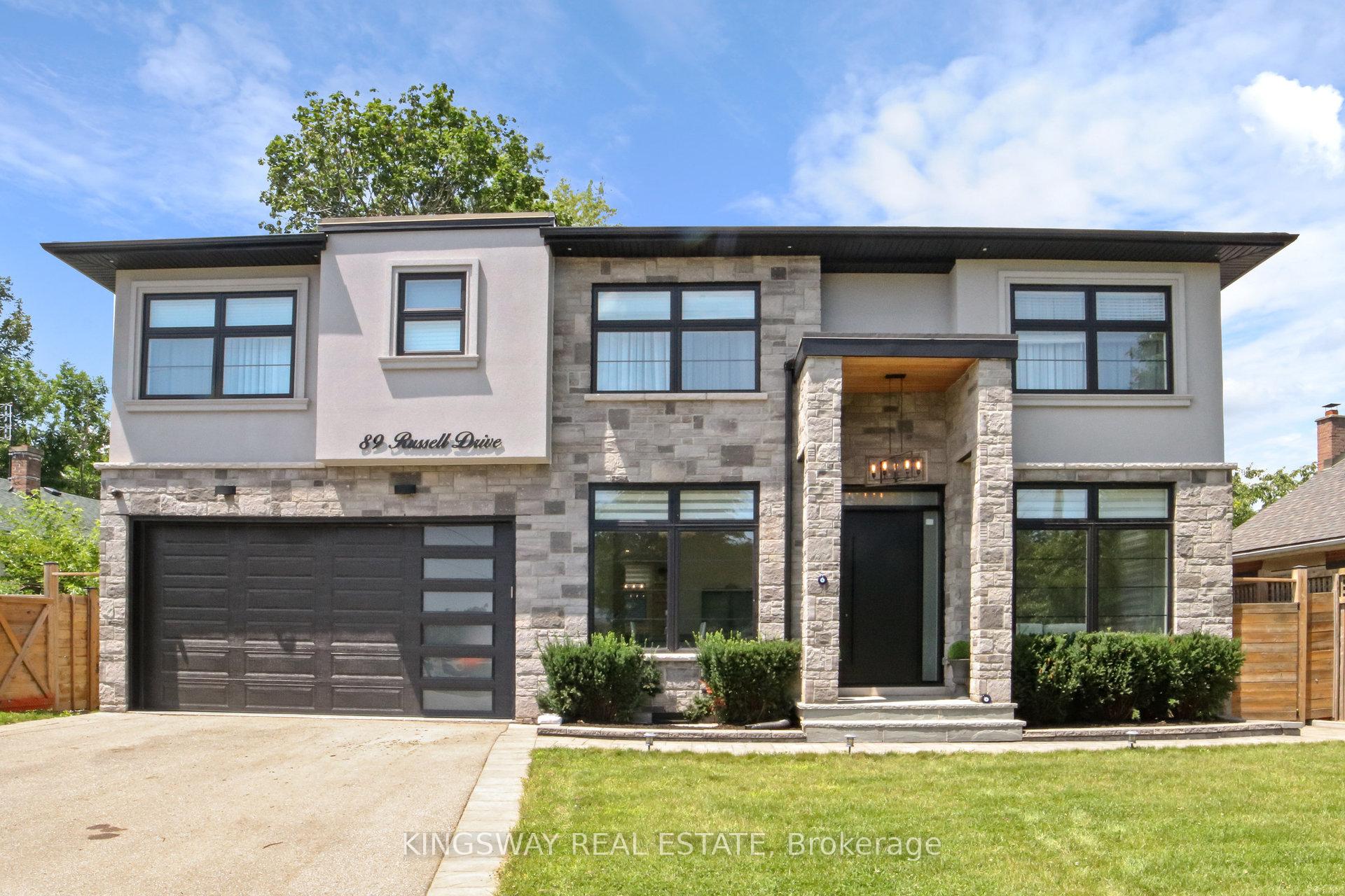 89 Russell Drive, Oakville, ON L6H 1L4