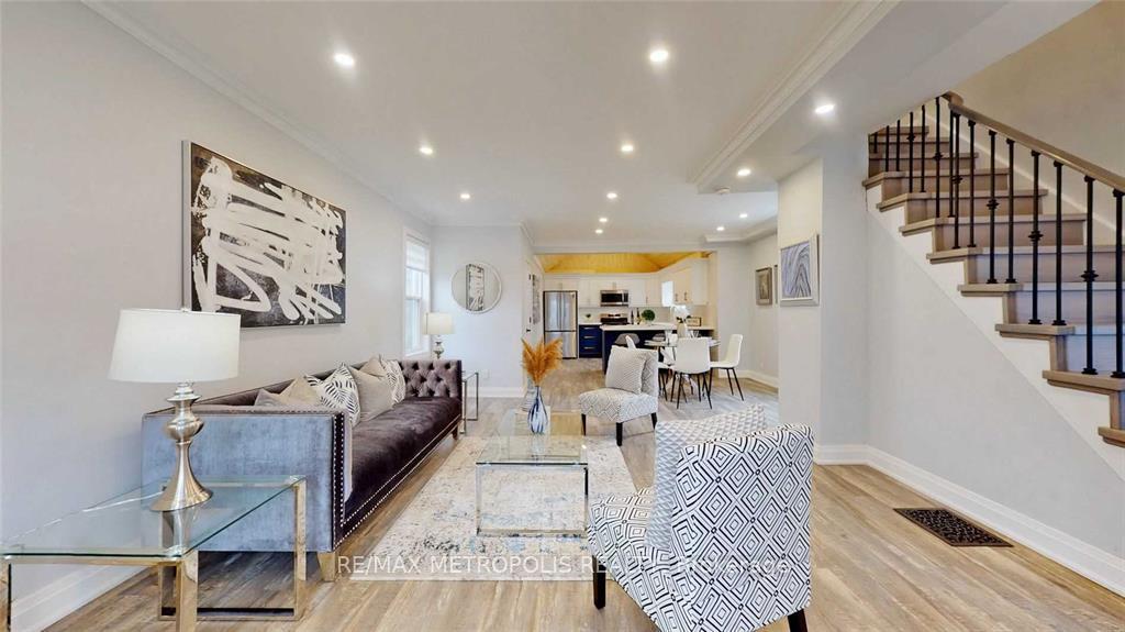 89 Victoria Street, Aurora, ON L4G 1R5