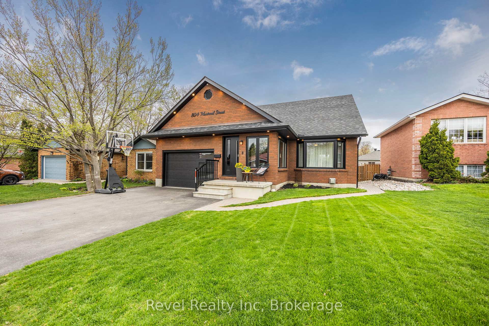 Midland Real Estate MLS® Listings & Houses For Sale