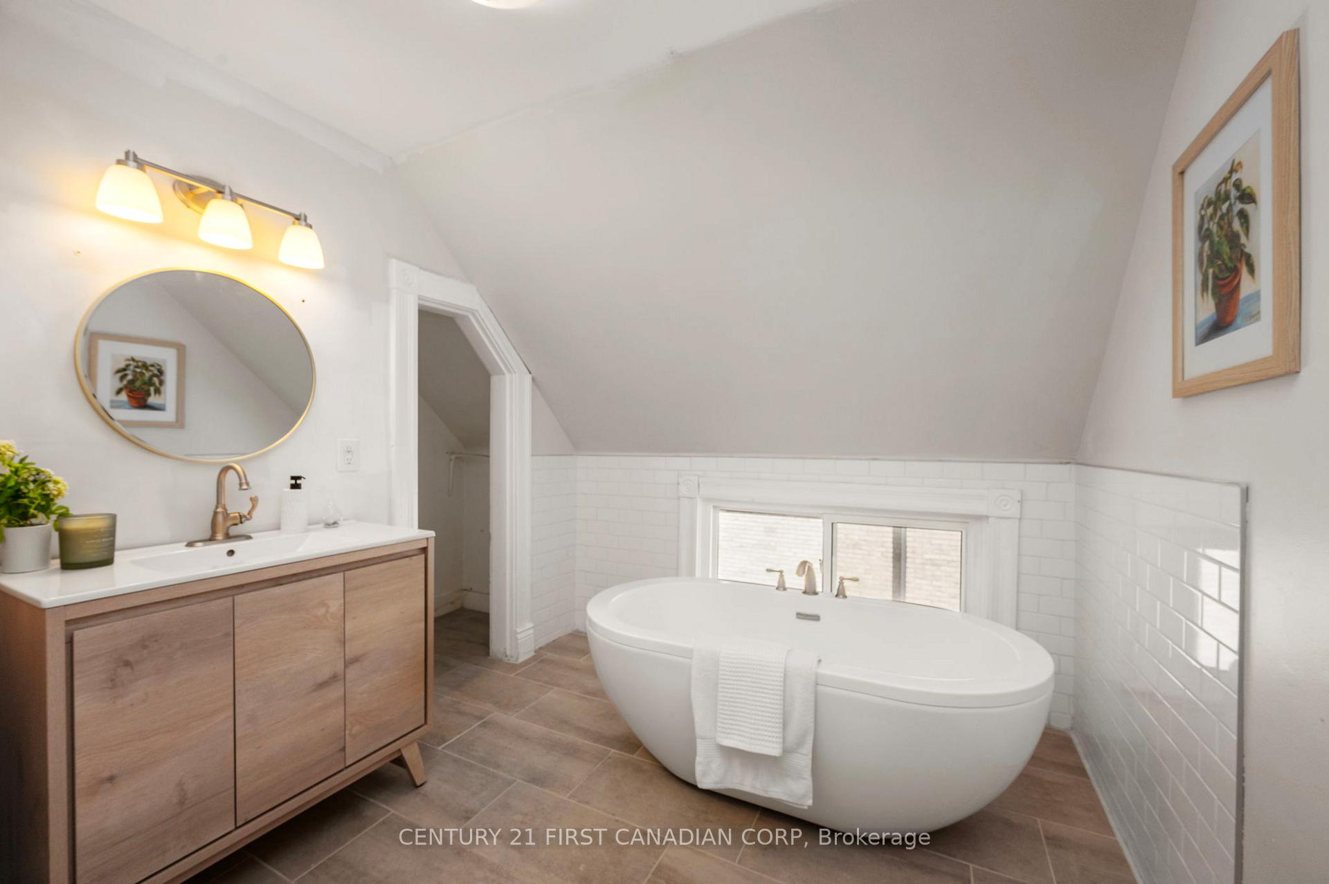 895 Princess Avenue, London East, ON N5W 3M7