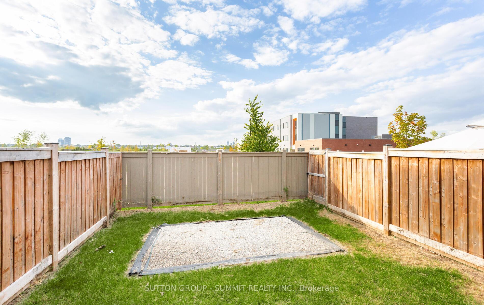 897 Ash Gate, Milton, ON L9T 2X5