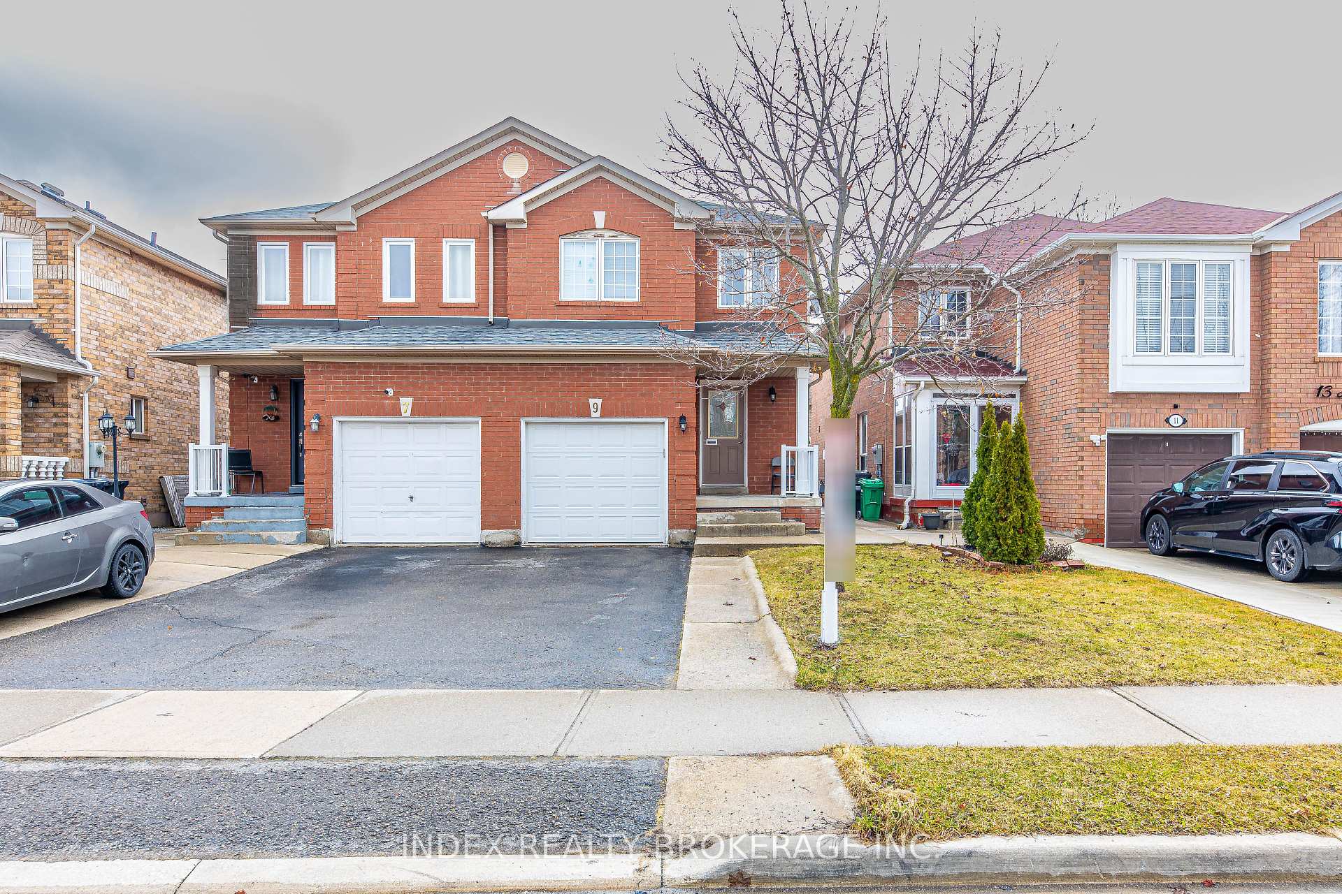 9 Ancestor Drive, Brampton, ON L6X 4Y2