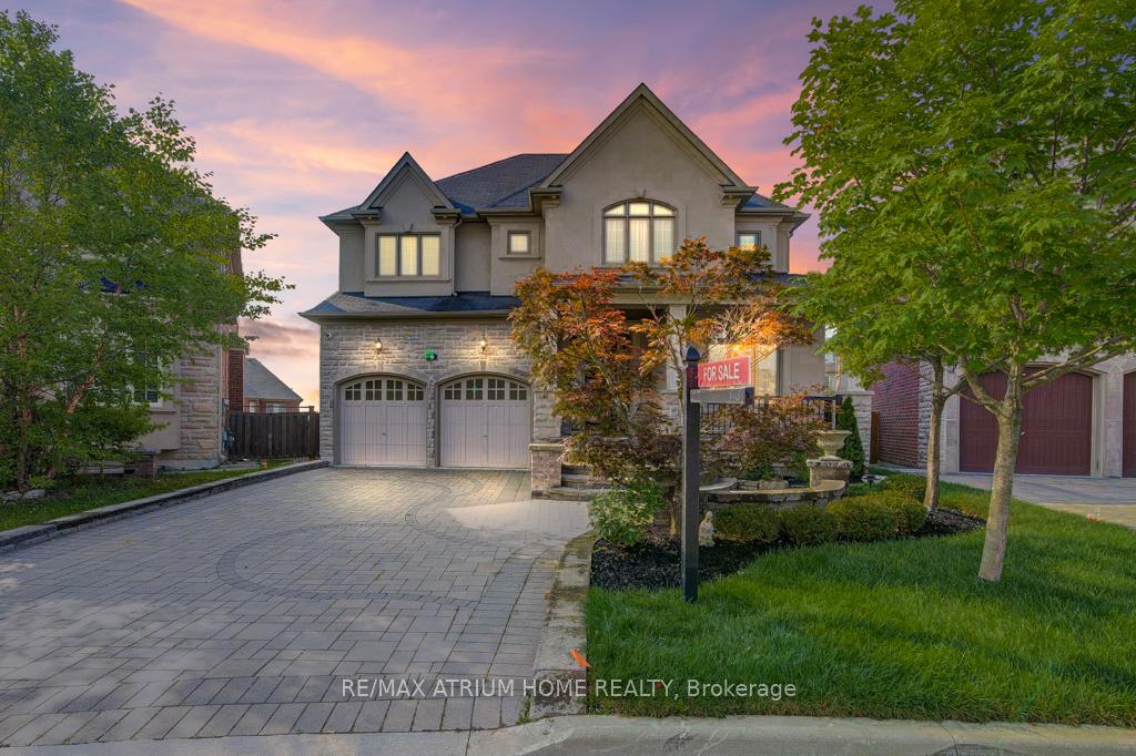9 Berkshire Crescent, Markham, ON L6L 1K4