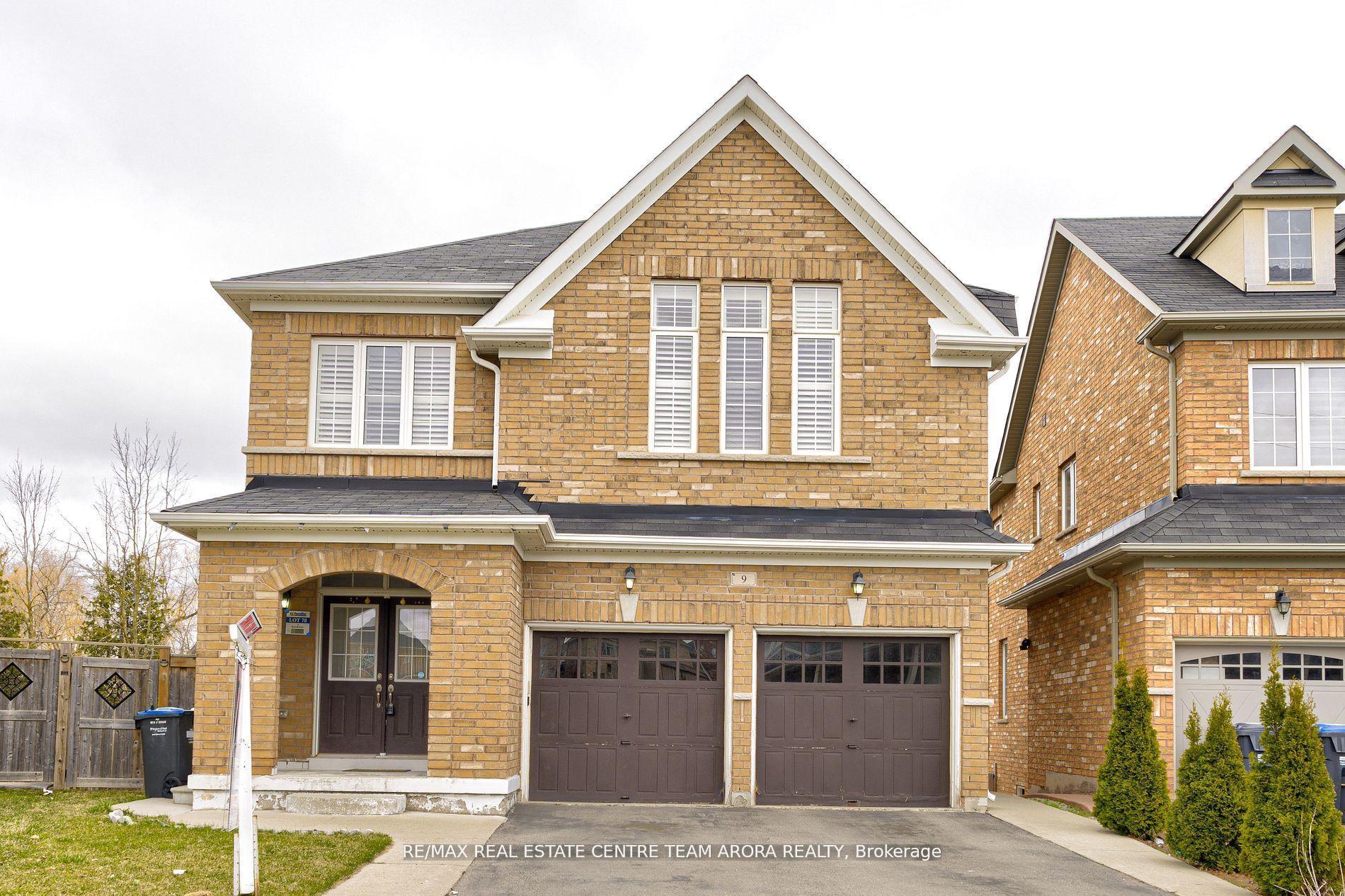 9 Borrelli Drive, Brampton, ON L6Y 5W9