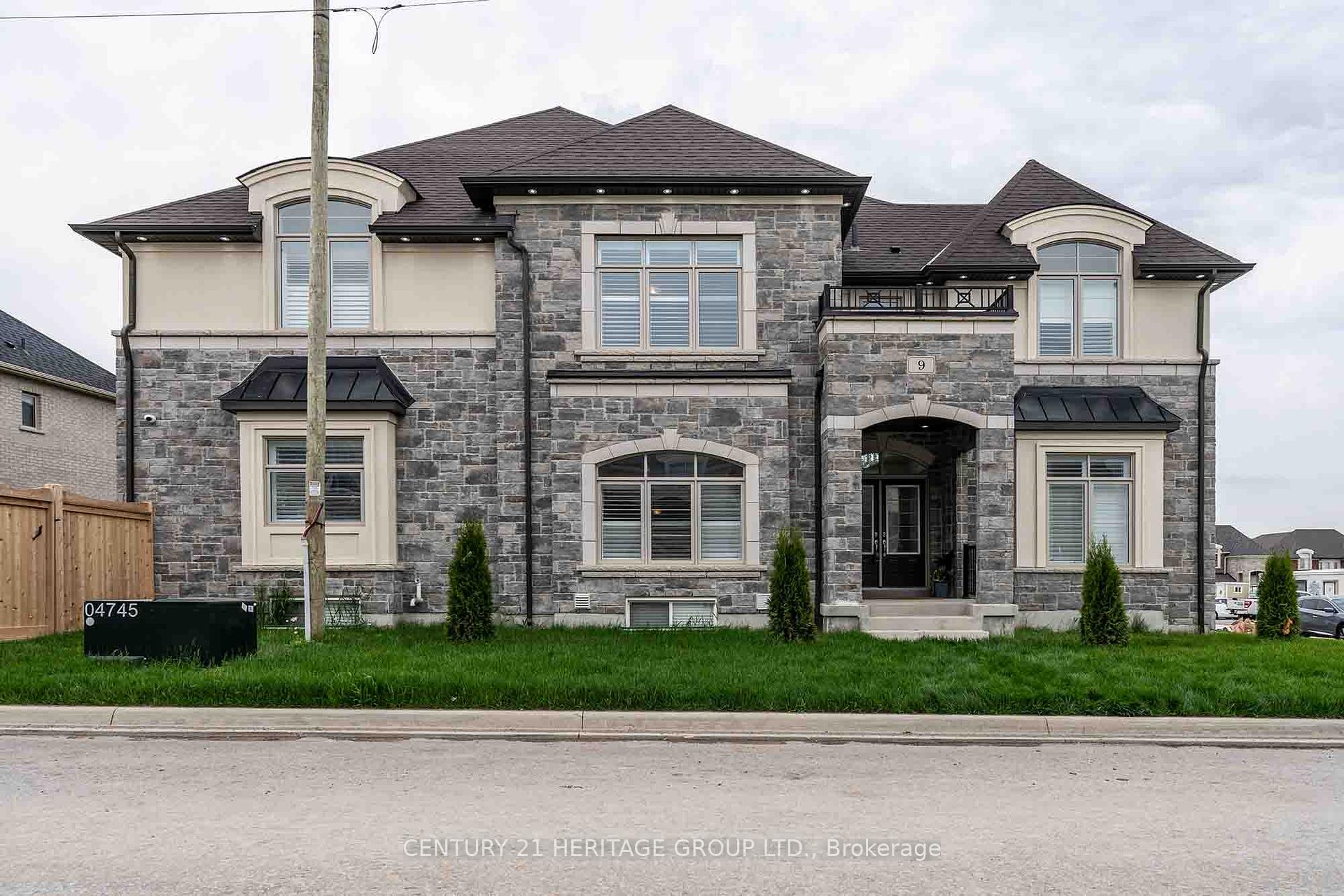 9 Cranley Road, East Gwillimbury, ON L9N 0T7