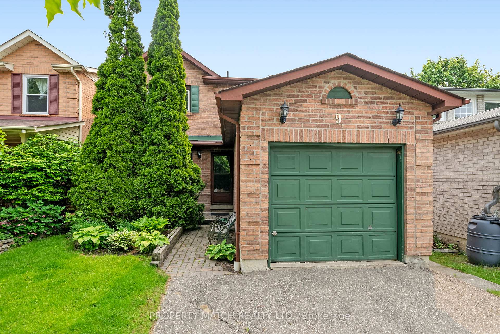 9 Dodsworth Drive, Ajax, ON L1T 1X9