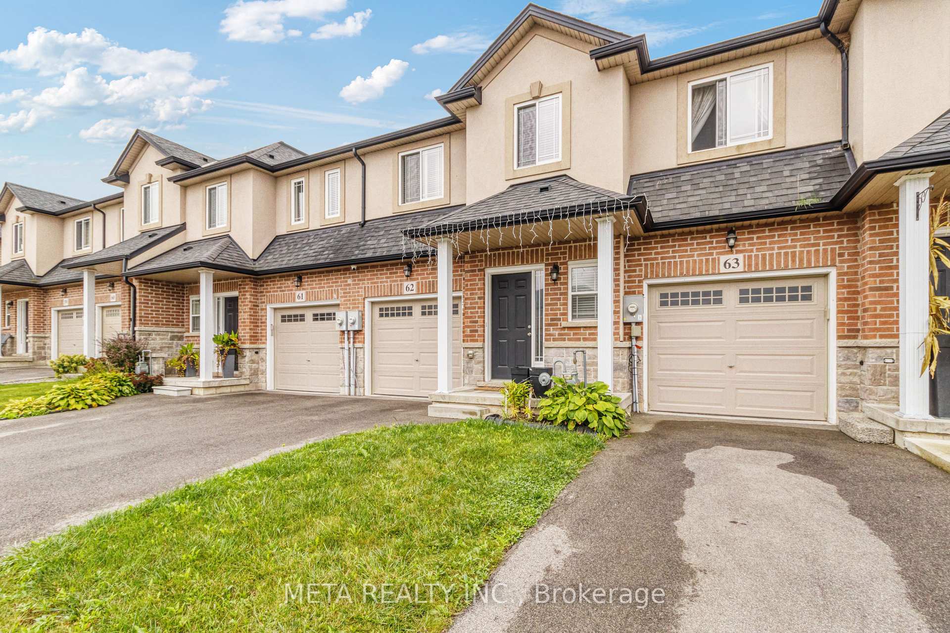 9 Hampton Brook Way S, Hamilton, ON L0R 1W0