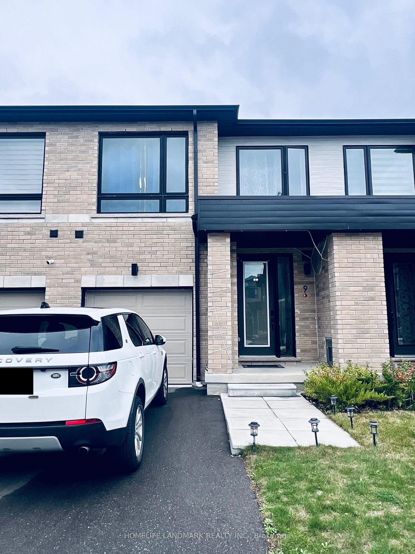 9 Klein Way, Whitby, ON L1R 0S6