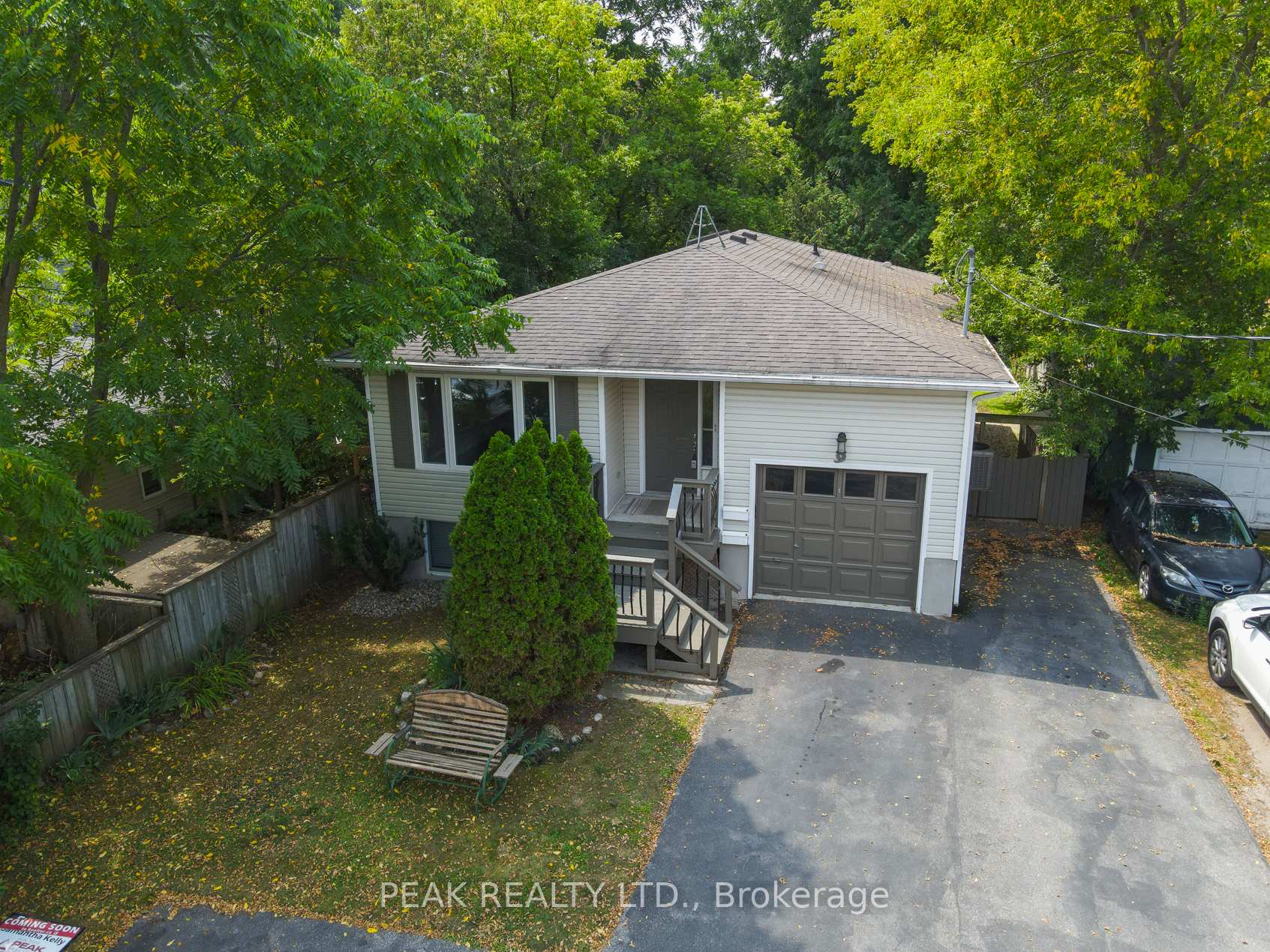 9 Macville Avenue, Kitchener, ON N2K 1T2