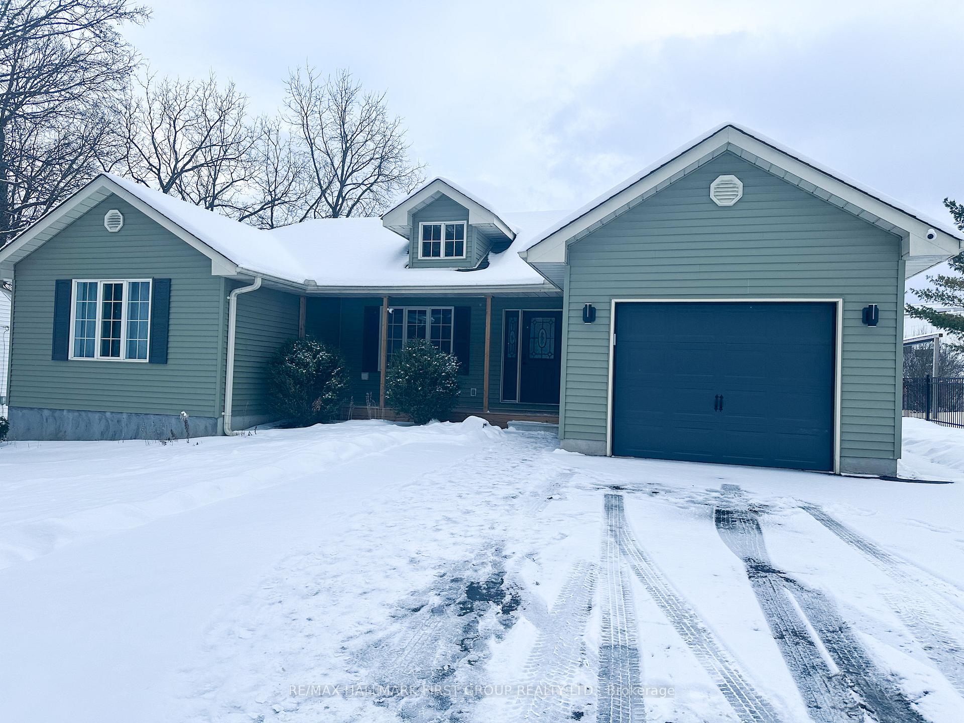 9 Middleton Drive, Peterborough, ON K9J 4Z1