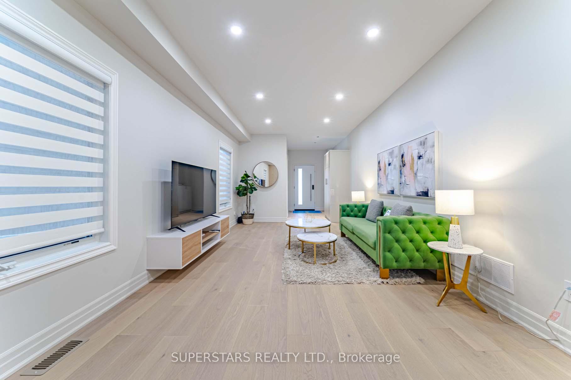 9 Neeley Road, Markham, ON L6E 0B2