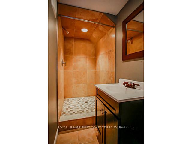 Basement - 9 REDWOOD *LOWER LEVEL* Court, Barrie, ON L4M 5G7