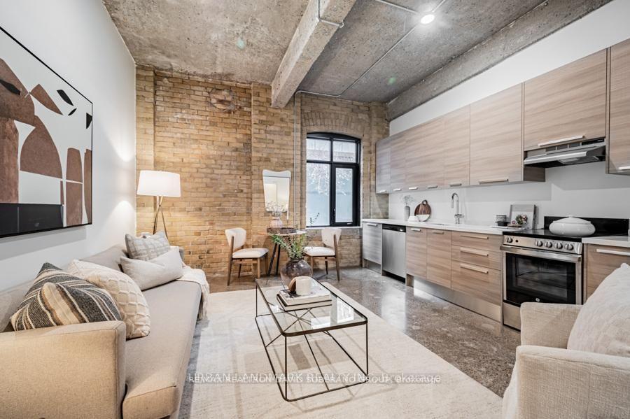 203 - 9 St Nicholas Street, Toronto, ON M4Y 1W5