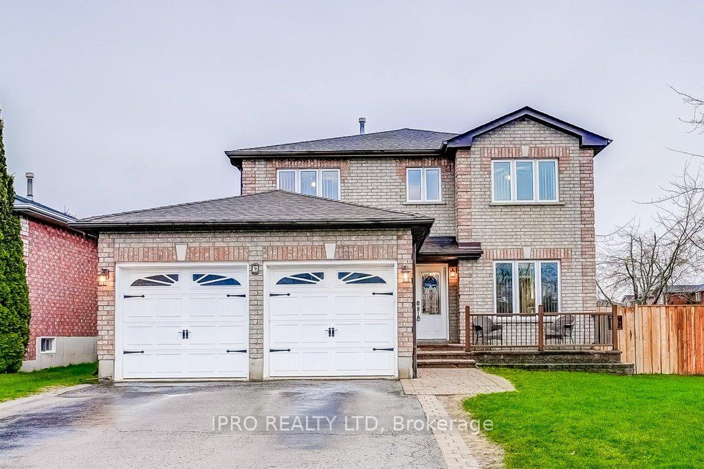 9 Timothy Lane, Barrie, ON L4N 9Z7