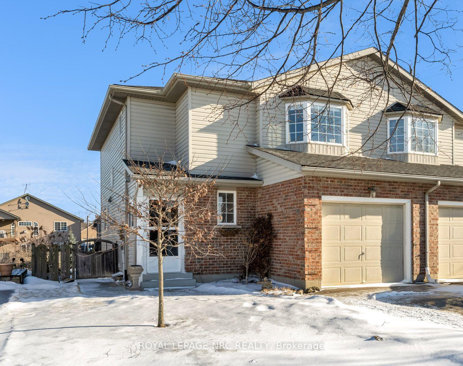 9 Waterview Court, Welland, ON L3C 4R7