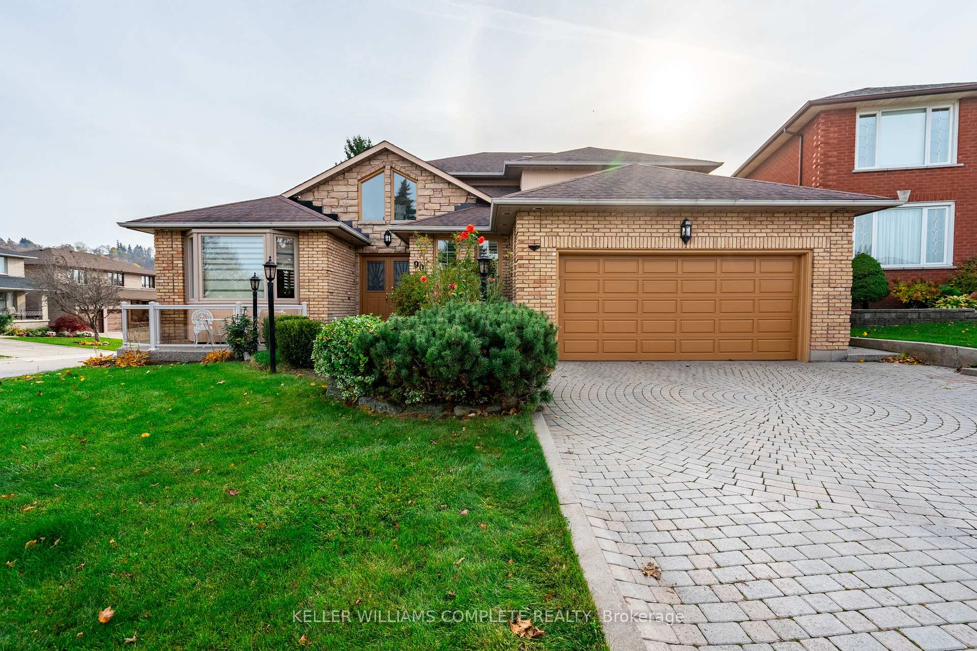 90 Derek Drive, Hamilton, ON L8G 5A7