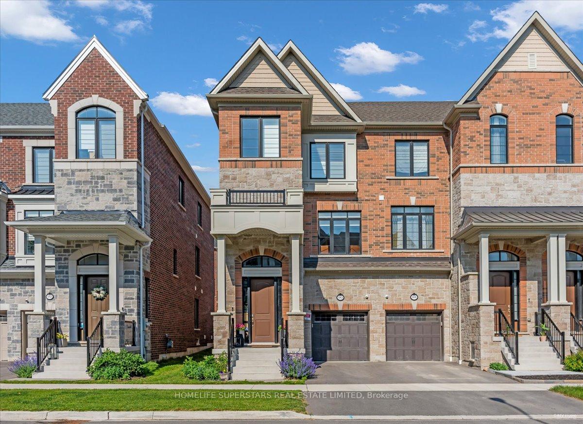 90 Dorian Drive, Whitby, ON L1P 0C8