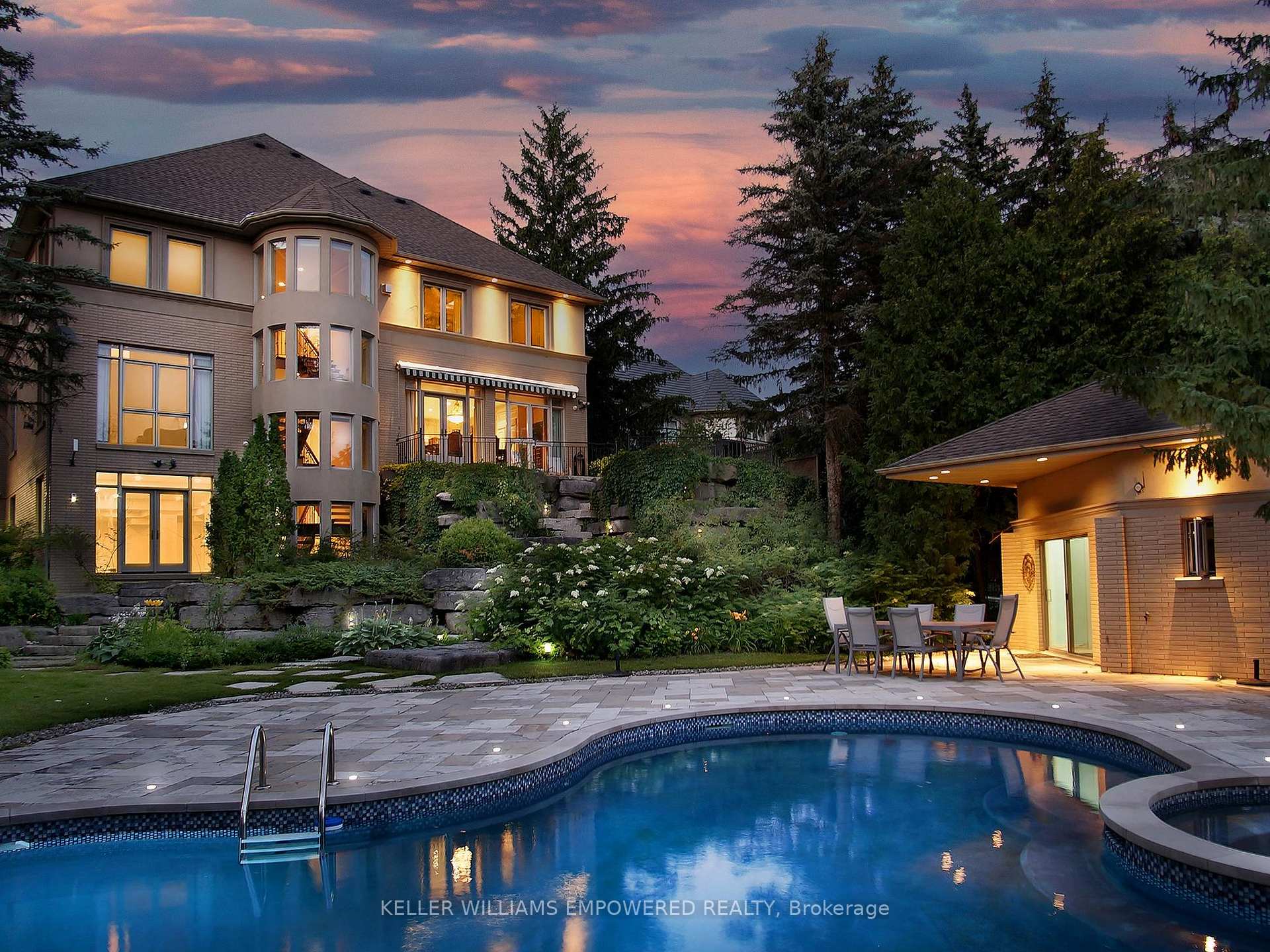 90 Humberview Drive, Vaughan, ON L4H 1B5