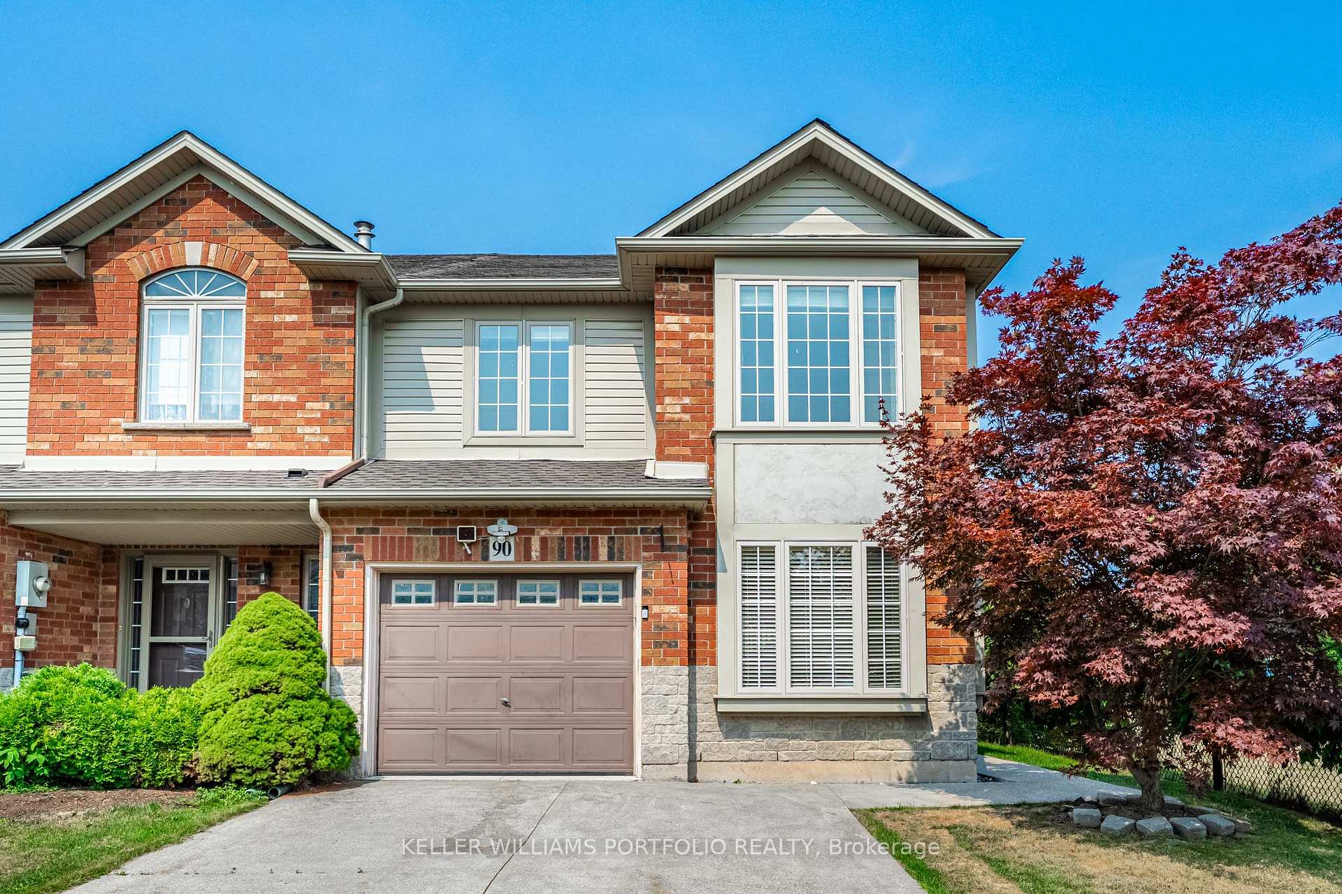 90 Magnolia Crescent, Grimsby, ON L3M 5R4